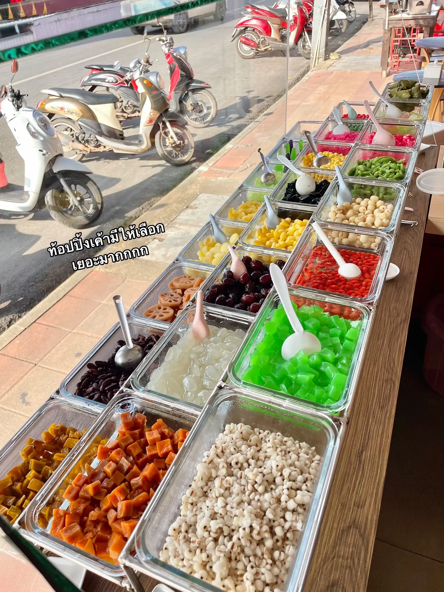 ร้านขนมหวานไทยจีน แกลเลอรีที่โพสต์โดย Mintwhang Lemon8