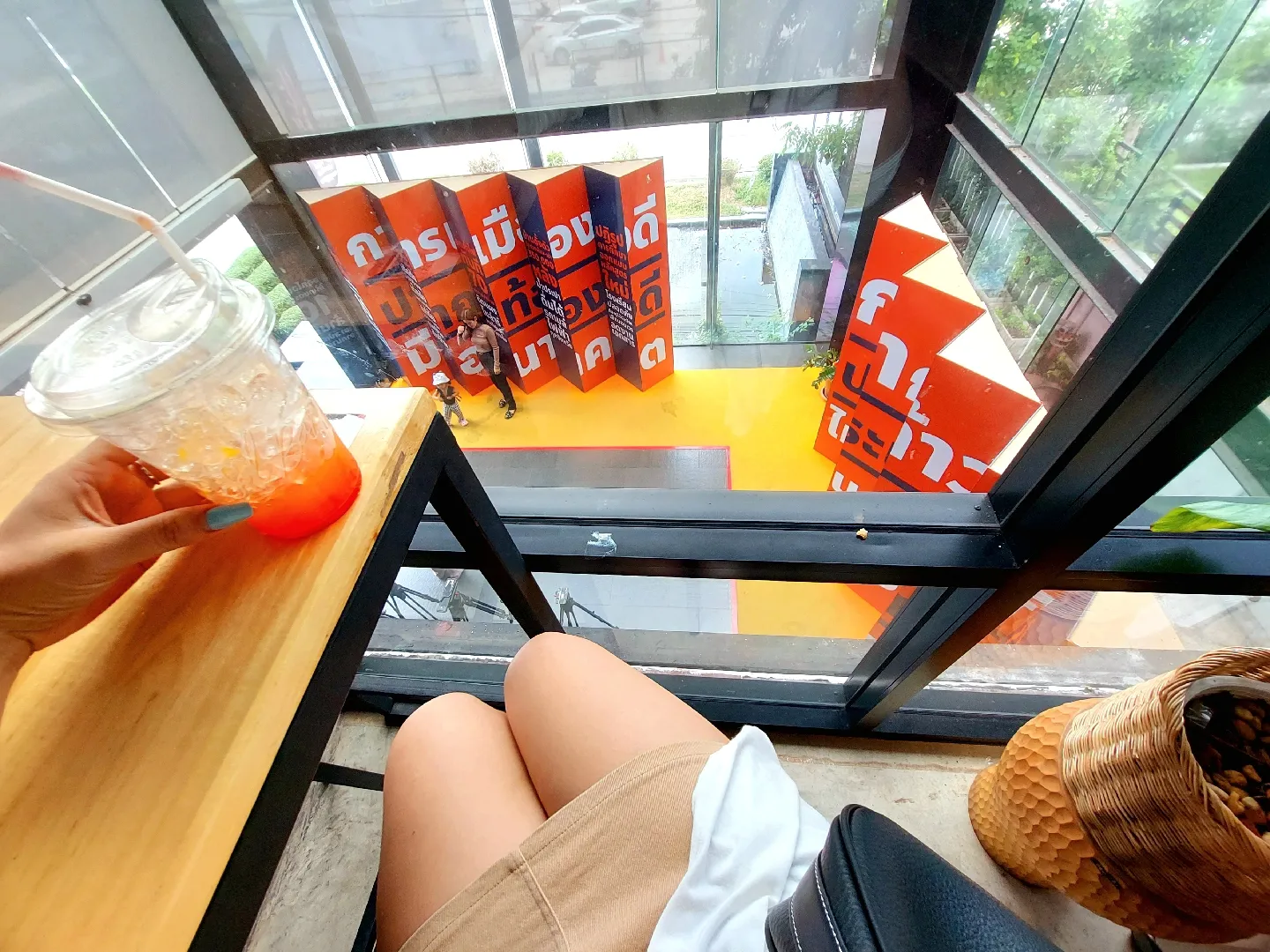 Sol Bar คาเฟ่ก้าวไกล | แกลเลอรีที่โพสต์โดย Onlaphatsaya | Lemon8