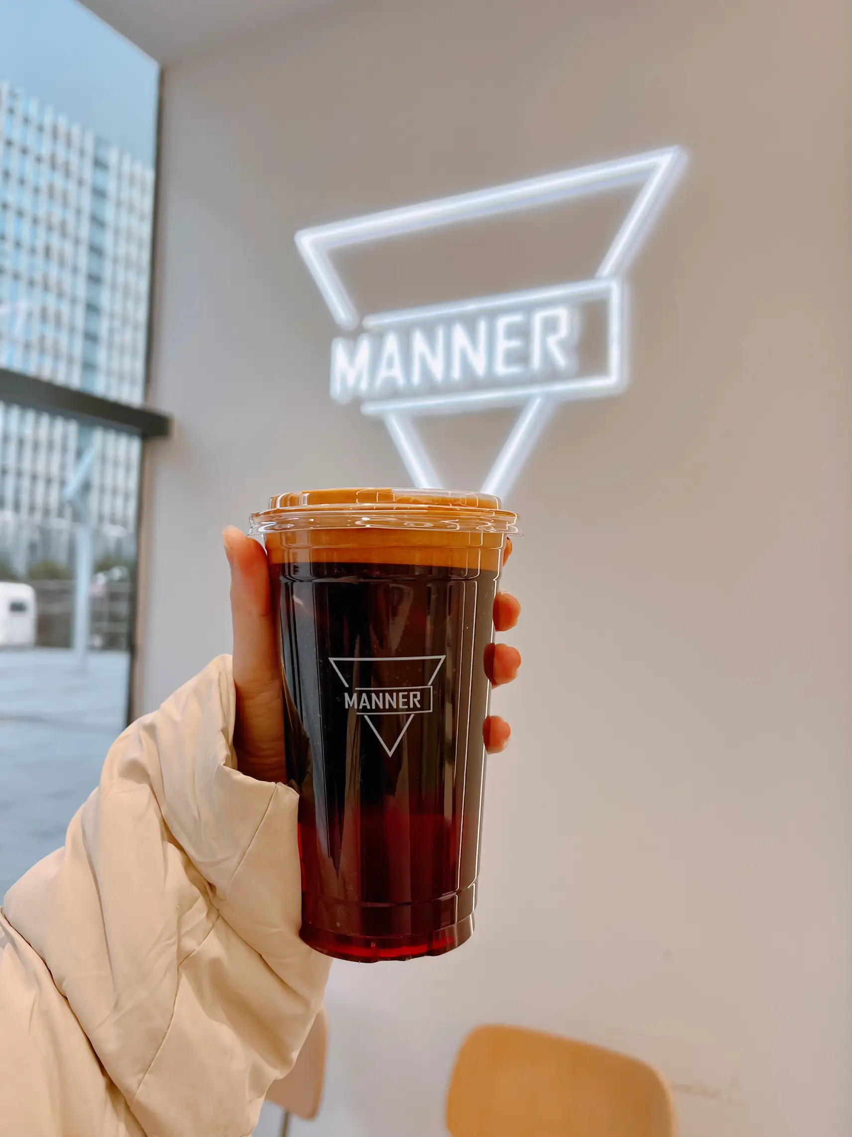 ลอง Iced Grape Americano 🍇 @MANNER COFFEE คาเฟ่จีน 🇨🇳 | แกลเลอรีที่ ...