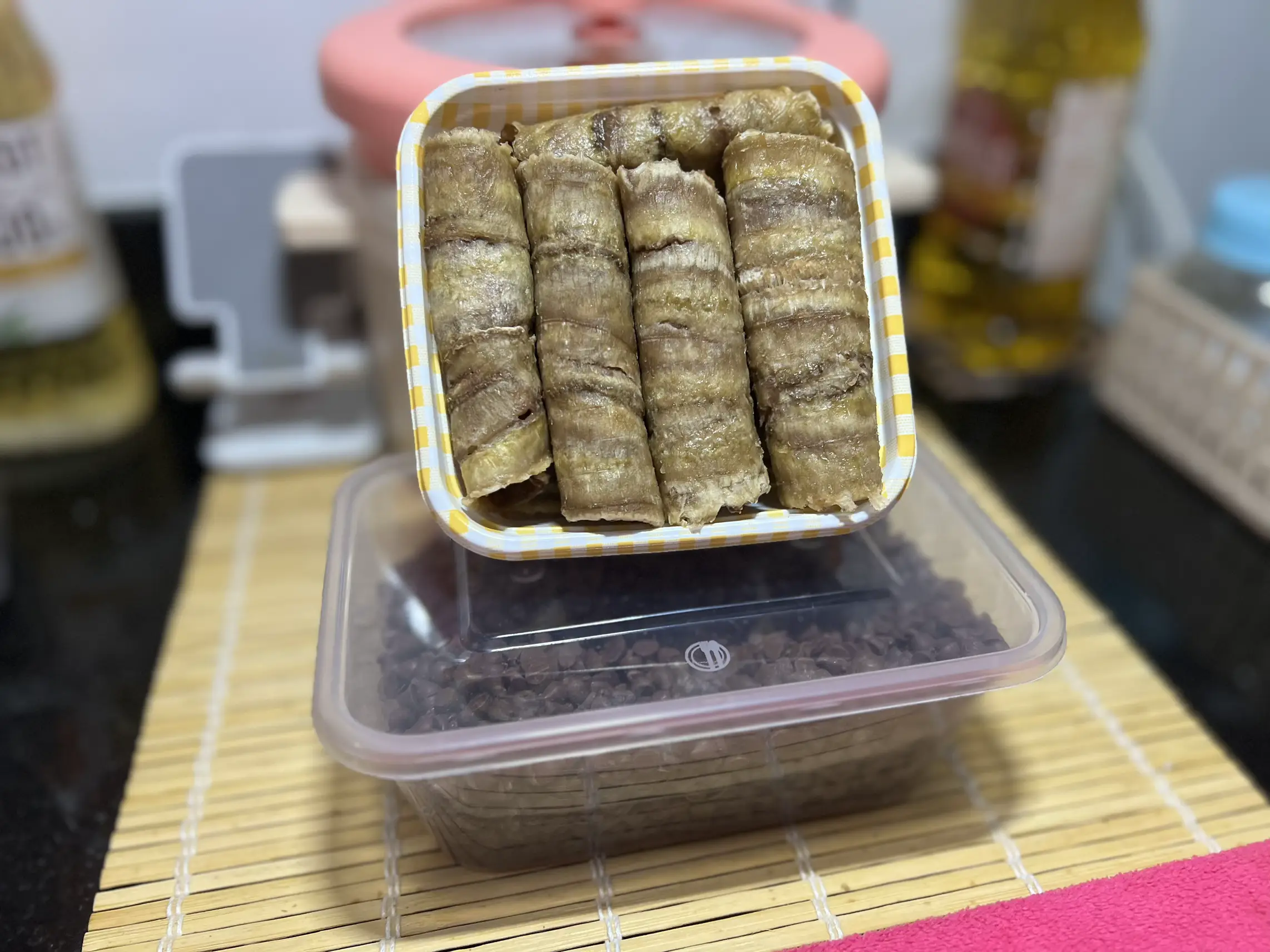 กล้วยโรลช็อคโกแลต โรยด้วยช็อคโกแลตชิพ😍 | แกลเลอรีที่โพสต์โดย CHOCK BANANA | Lemon8