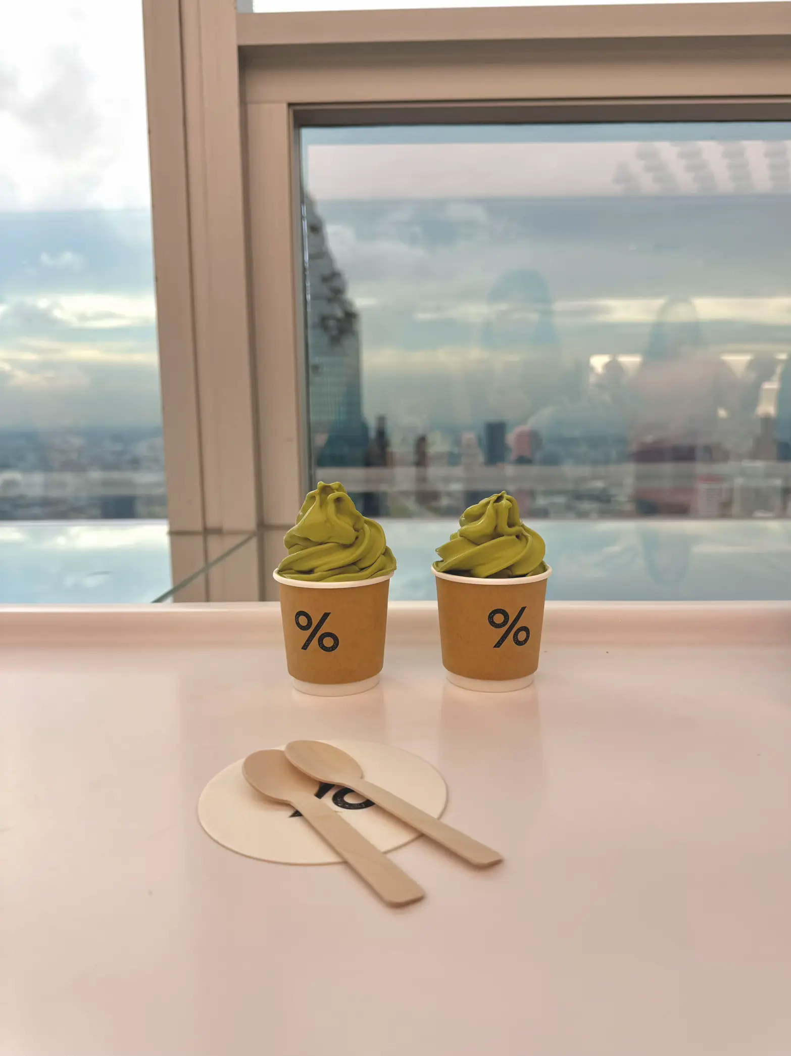 % arabica สาขาที่สูงที่สุด วิวปังมากก ☕️ ️ | แกลเลอรีที่โพสต์โดย Maple Inthira | Lemon8