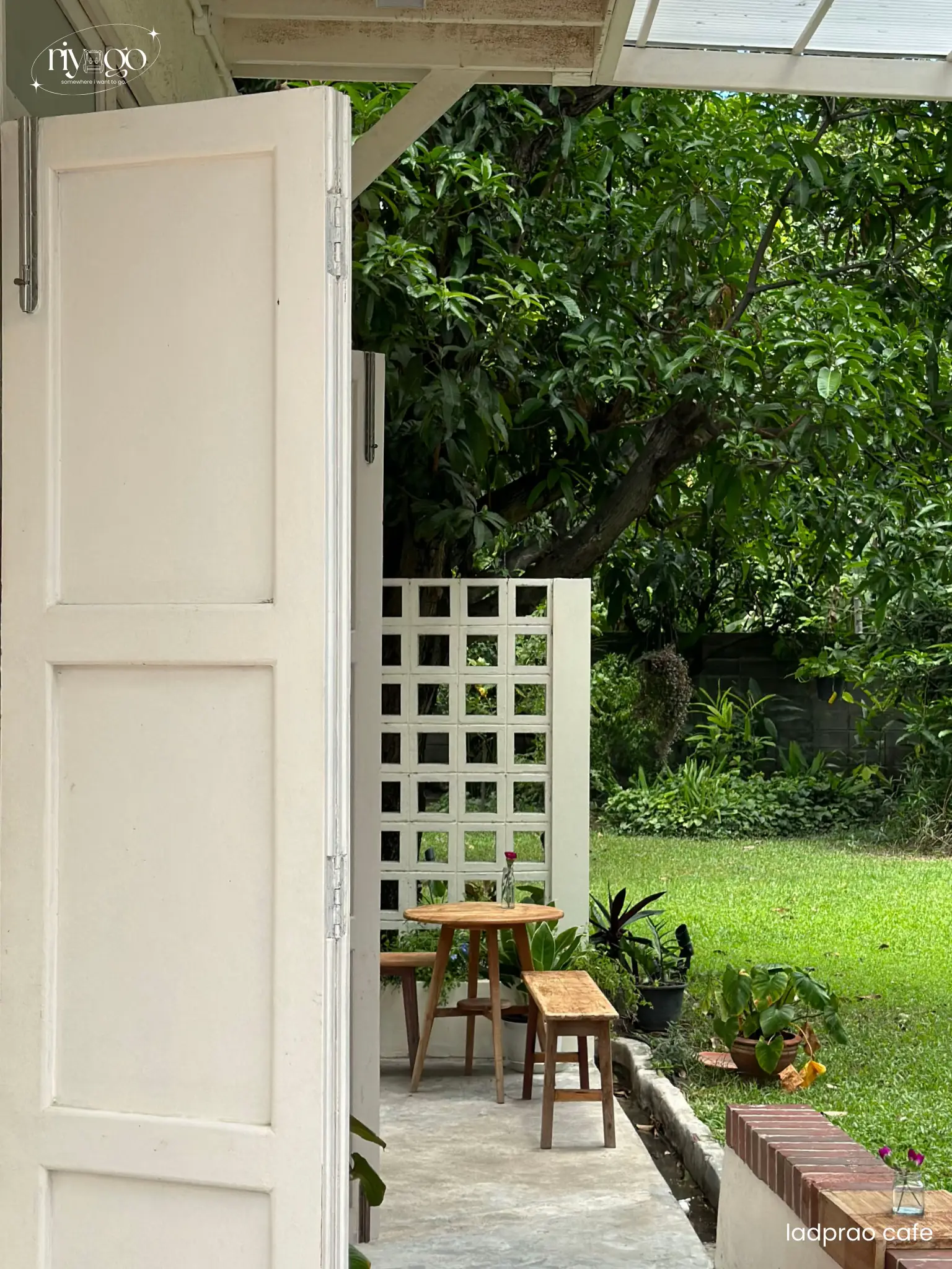 Home cafe ลับๆใจกลางกรุง ย่านลาดพร้าว🍃 🌳 | แกลเลอรีที่โพสต์โดย NUT.PARI | Lemon8