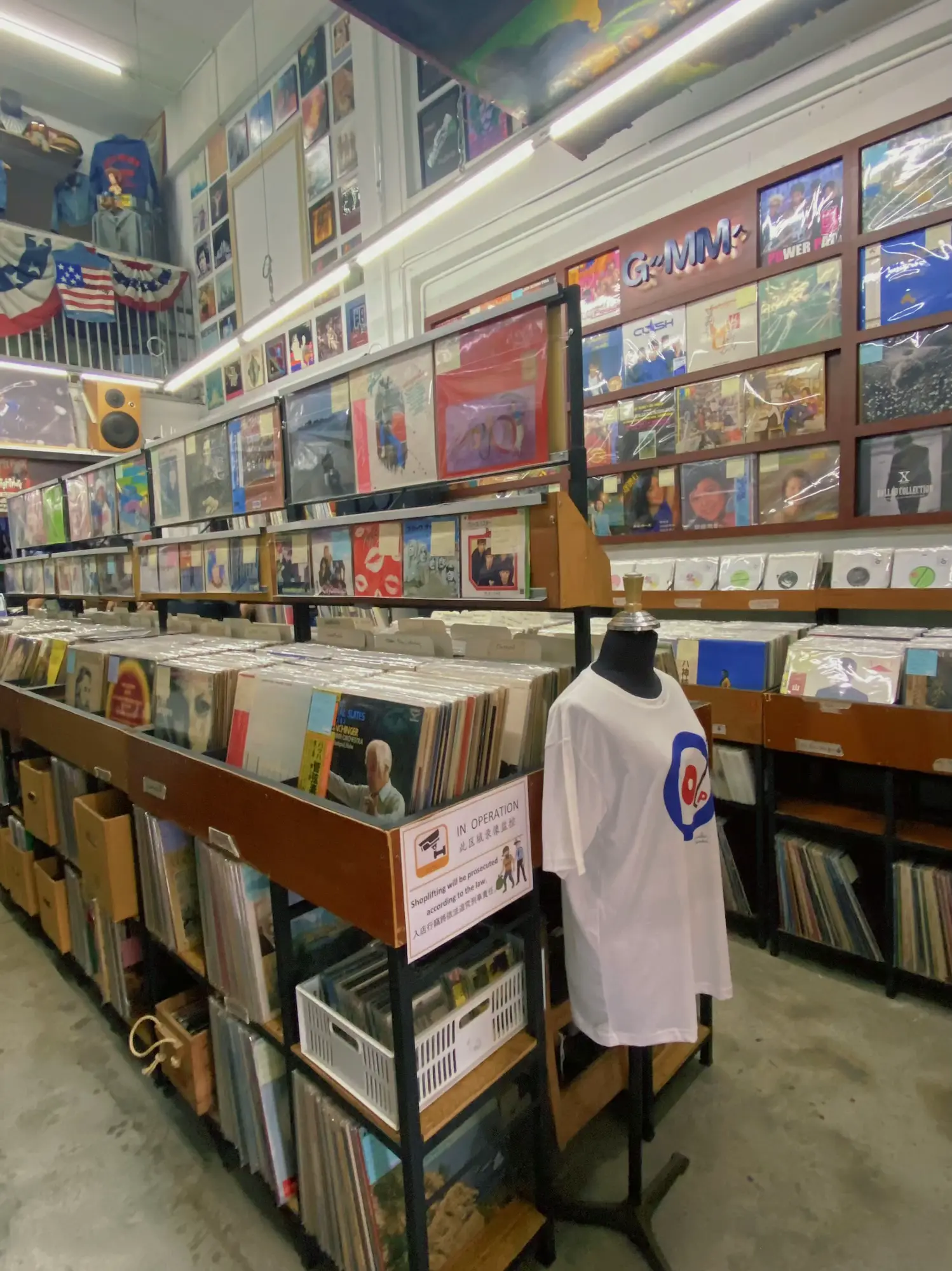 🎶💽ร้านแผ่นเสียงเชียงใหม่ Wualai Records | แกลเลอรีที่โพสต์โดย Khun.fai ...