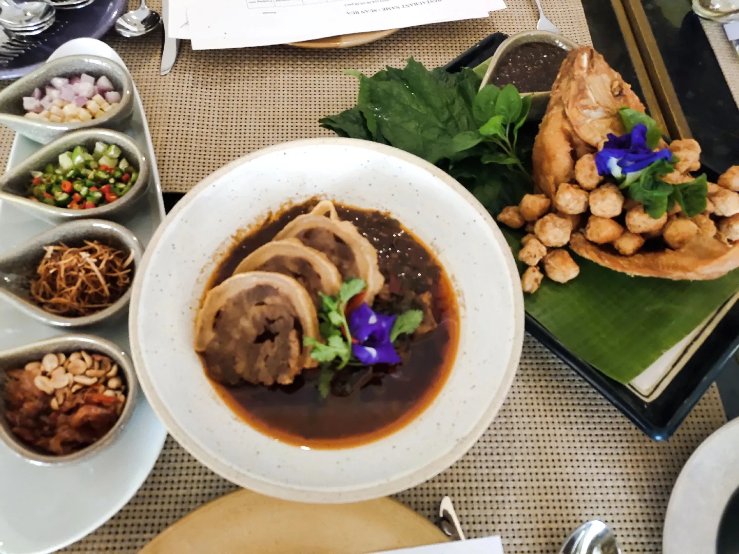 ฝึกงานโรงแรมเป็นยังไง | แกลเลอรีที่โพสต์โดย Punch Punch | Lemon8