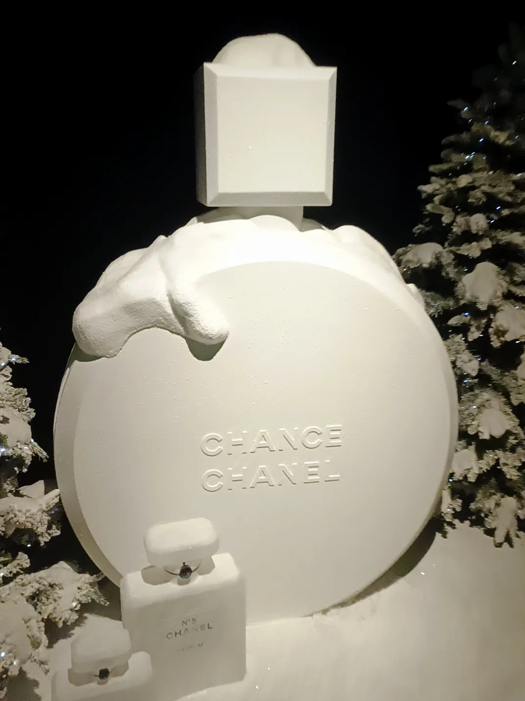 The Magical House of CHANEL at MBS | Gallery posted by Zheng family ...