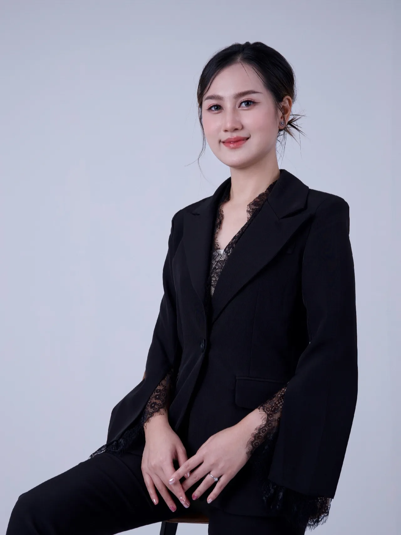 แนะนำสตูถ่ายโปรไฟล์สวยๆ 📸 | แกลเลอรีที่โพสต์โดย lolyploy | Lemon8