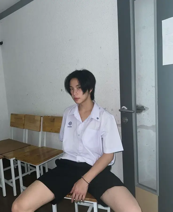 มาแจกรูปวงBUSค้าาEP.2(มั้ง)💀 | แกลเลอรีที่โพสต์โดย เฮียภู😸💀 | Lemon8