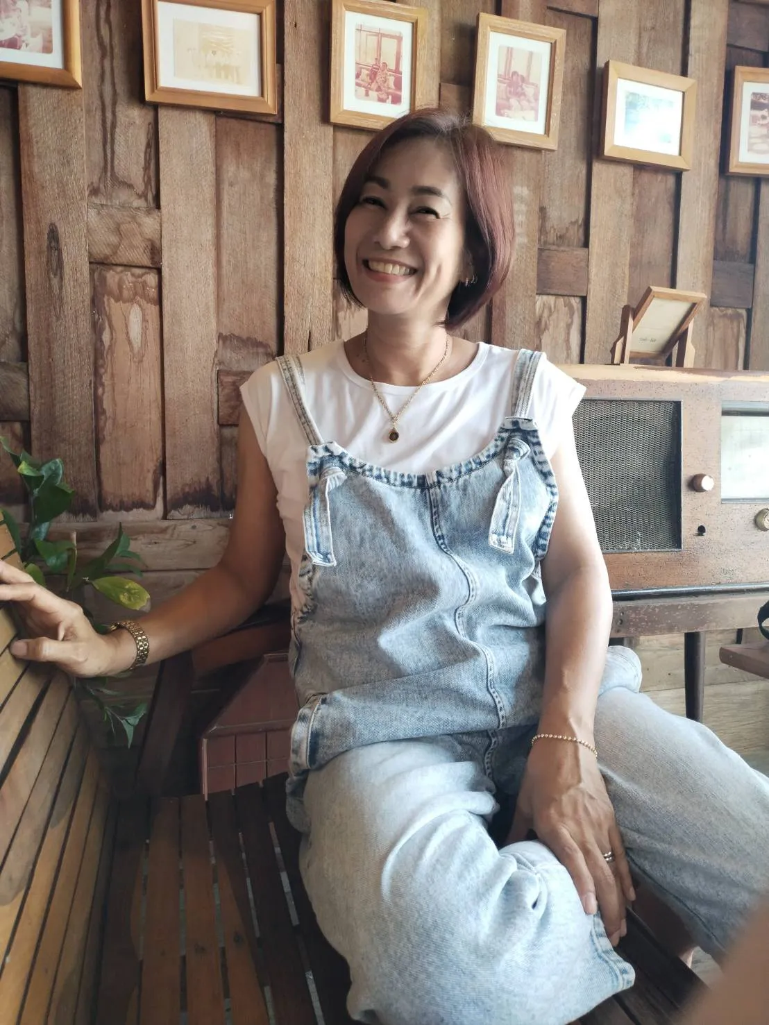 อายุ 51 ก้อใส่เอี้ยมยีนส์ได้นะ | แกลเลอรีที่โพสต์โดย Gift Kea | Lemon8