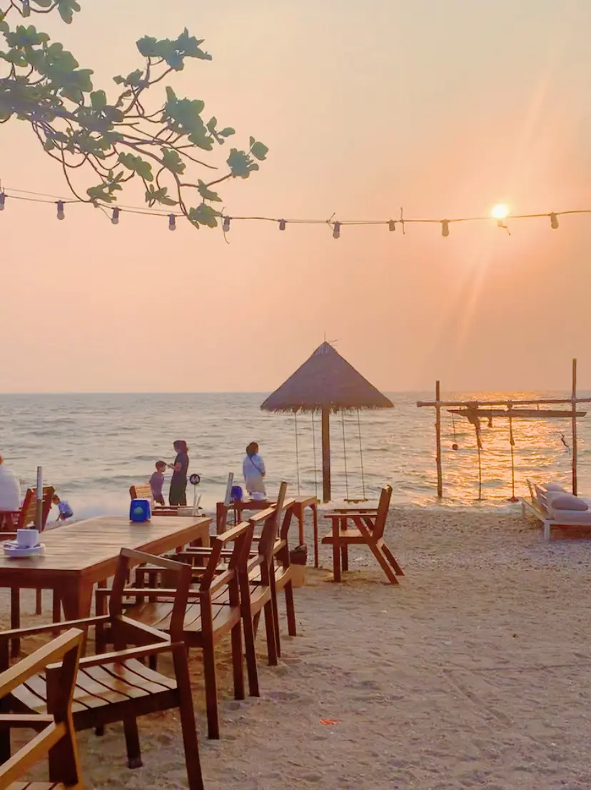 📍ร้านซีฟู้ดริมทะเลบางแสน Seafood Club 🌊🏄🏻 แกลเลอรีที่โพสต์โดย