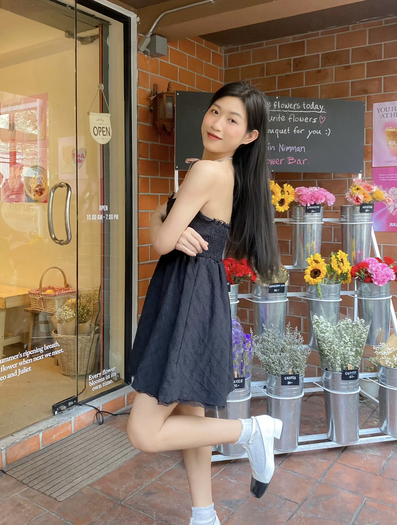 juliet.cnx ; คาเฟ่ดอกไม้ใจกลางนิมมาน เชียงใหม่ 🌷🌺 | แกลเลอรีที่โพสต์โดย ...