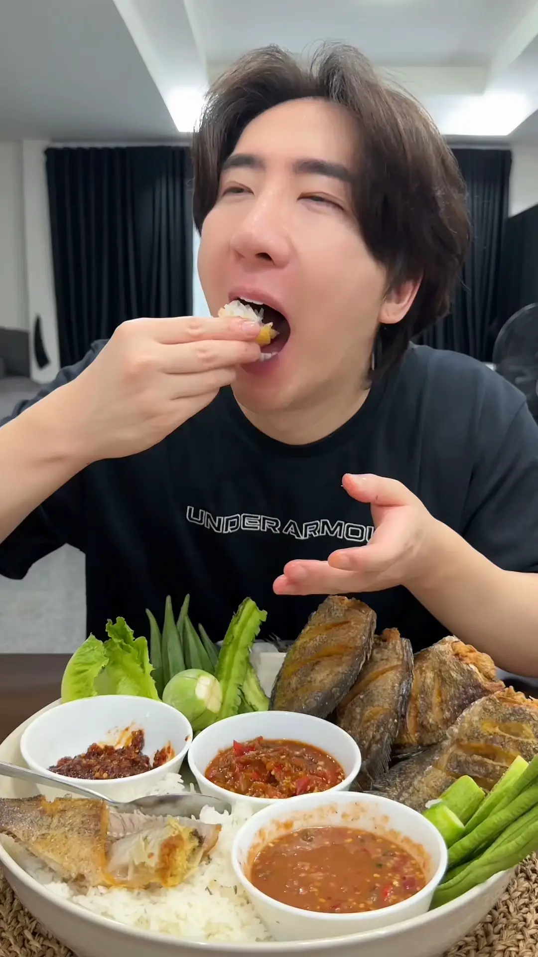 มื้อเย็นวันนี้ครับ กินกันง่ายๆ แต่อร่อยมากก!! | วิดีโอที่เผยแพร่โดย RYUNTIME (ยูล) | Lemon8