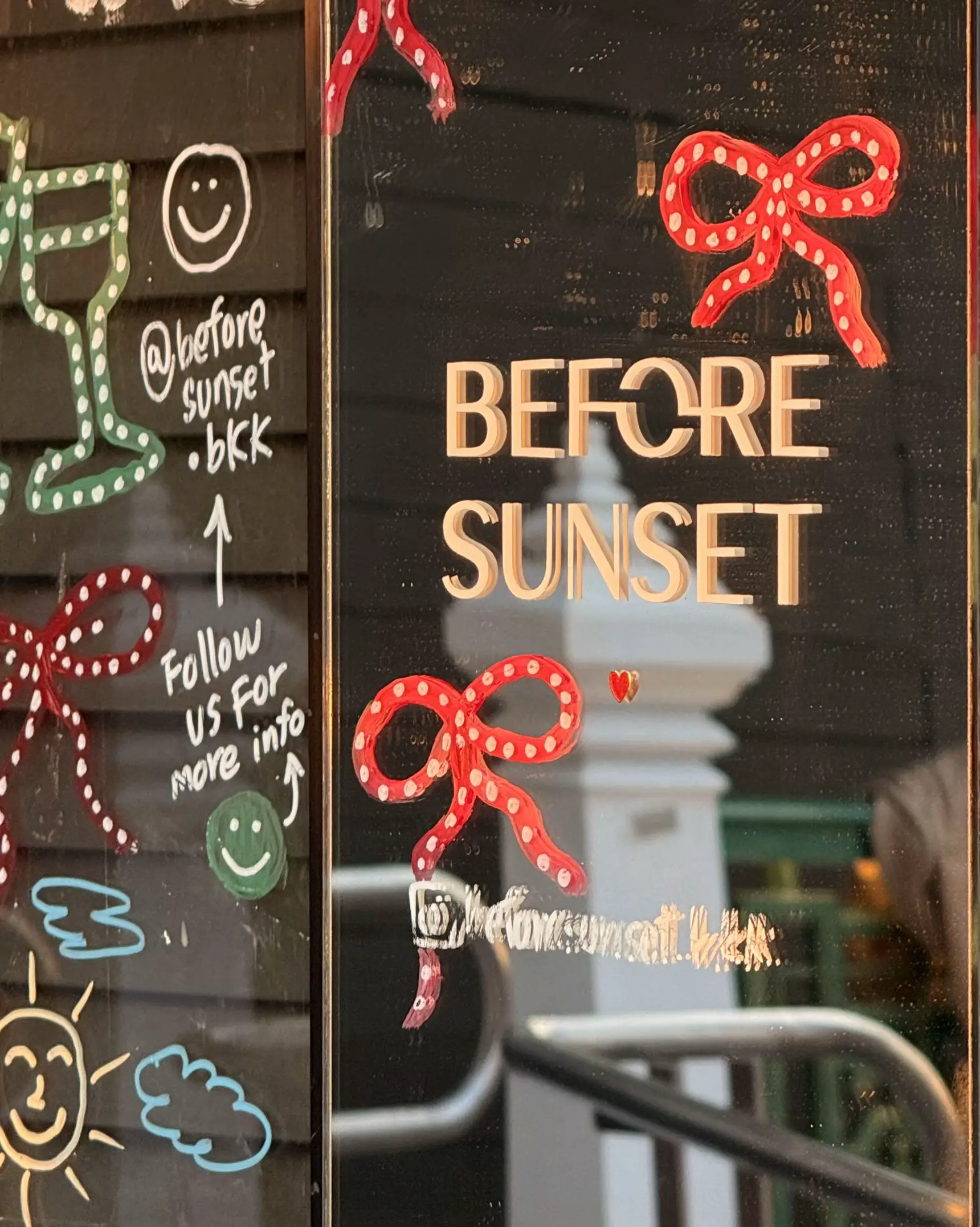 🌅🍨 Before Sunset at Tha Tien, Wat Arun view | แกลเลอรีที่โพสต์โดย paigab_thenamee | Lemon8