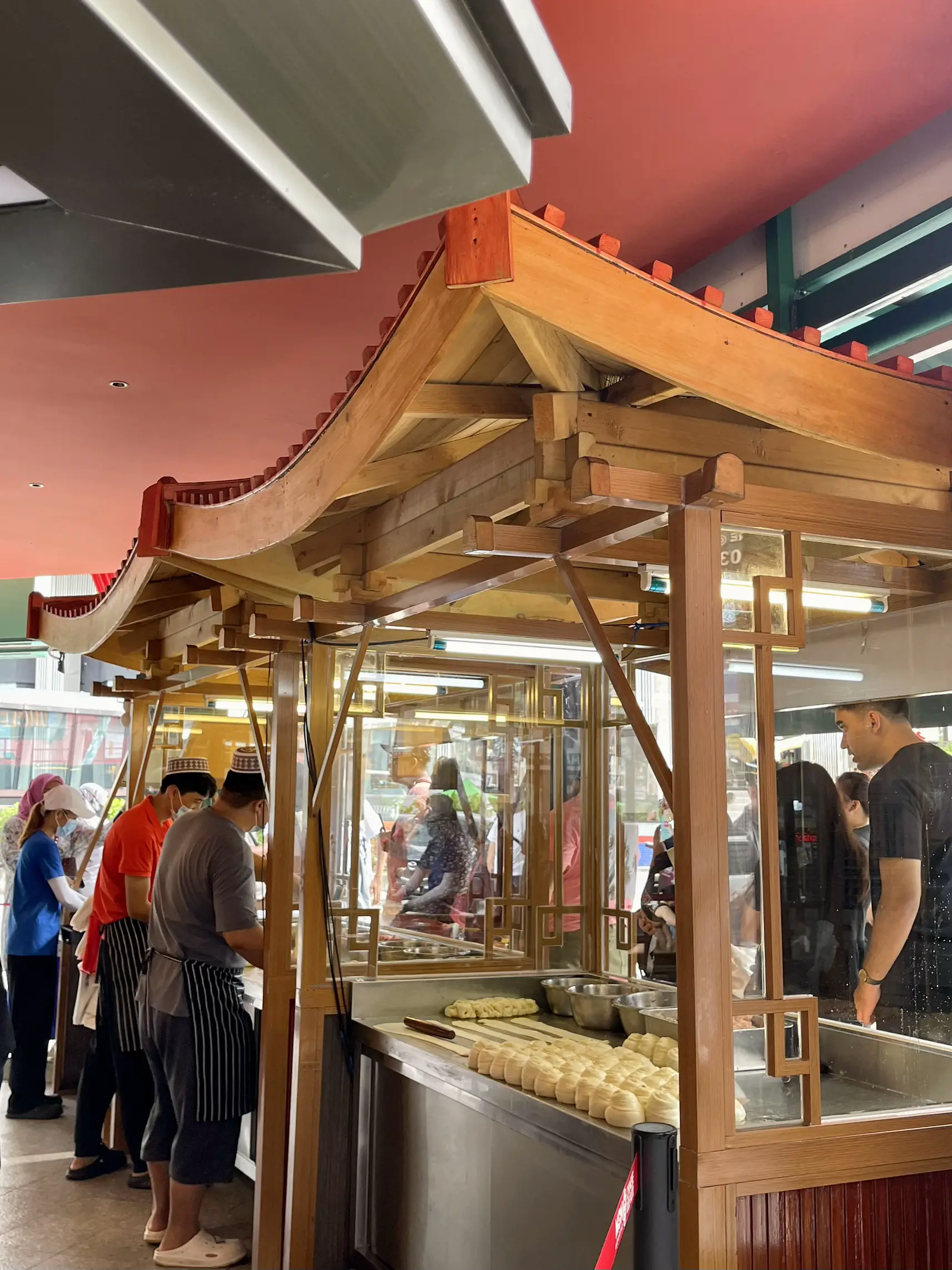 Mon Chinese Muslim Beef Roti Bukit Bintang, KL!🍞 | Galeri disiarkan ...