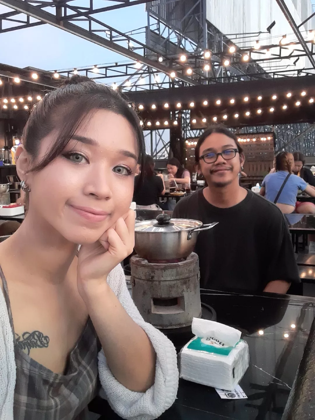 วันครบรอบ 1 ปี@ปิ้งเนย บุฟเฟ่ต์ปิ้งย่างอนุสาวรีย์ | แกลเลอรีที่โพสต์โดย Fah Fongfah | Lemon8