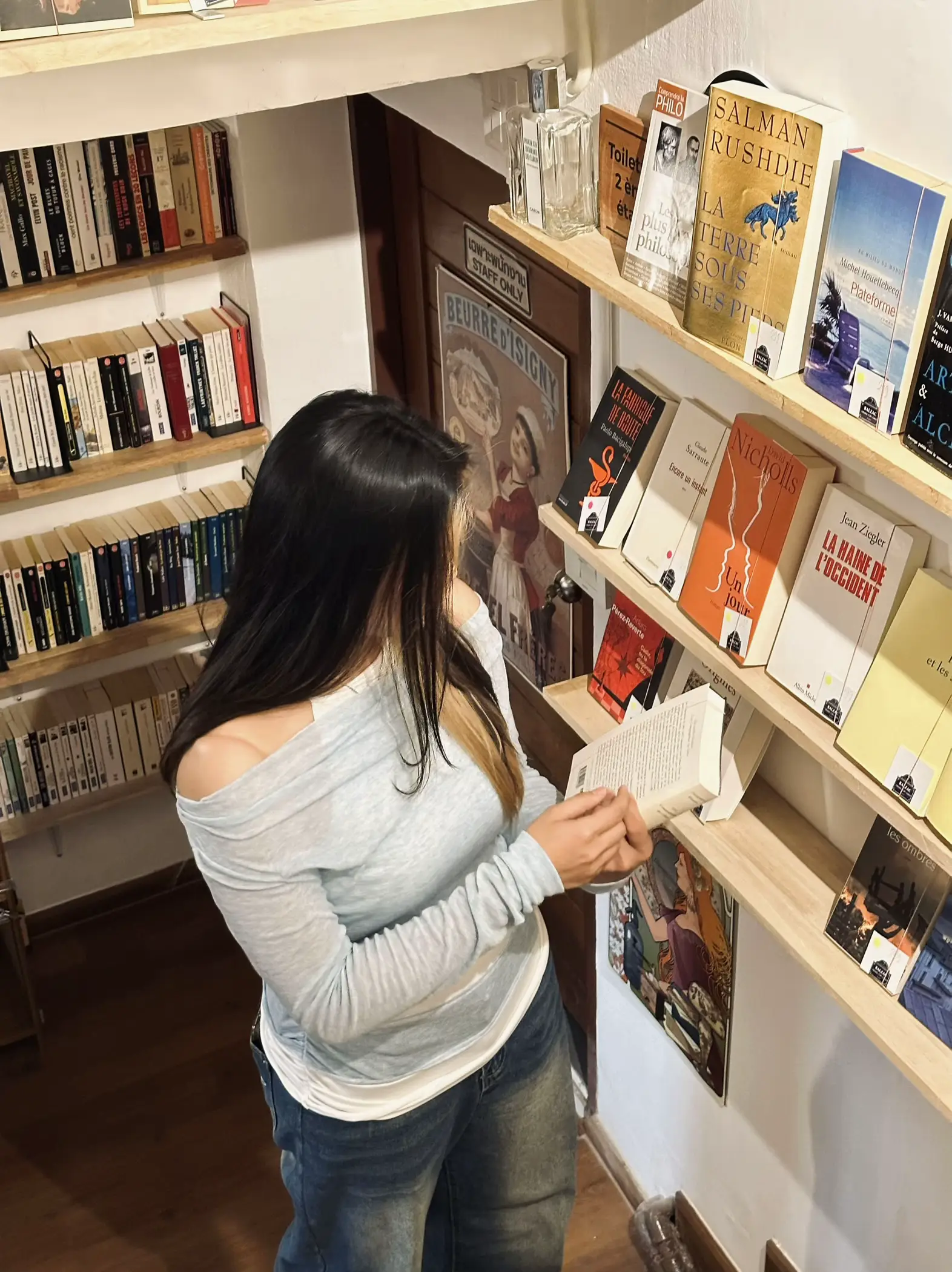 คาเฟ่สไตล์วินเทจ ต้องที่ Balzac ย่านเจริญกรุง vibeดีต้องมา 🎞️ | แกลเลอรีที่โพสต์โดย Chasechyd ...