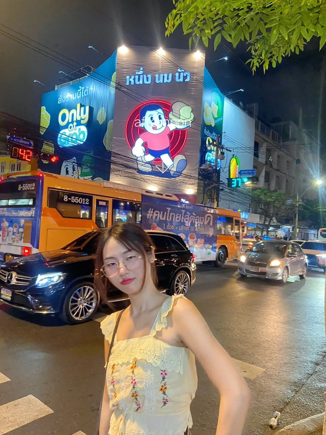 ถ่ายรูปมุมฮิตที่บรรทัดทอง | แกลเลอรีที่โพสต์โดย Pair Oraya | Lemon8