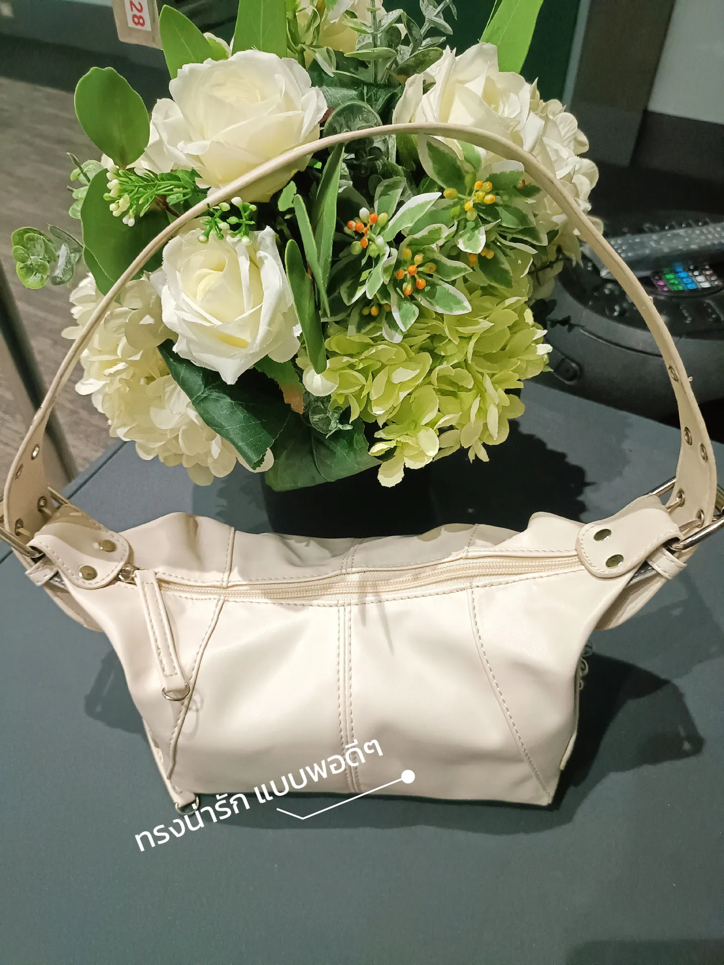 กระเป๋าใบเล็ก...แต่ความจุไม่เล็กนะ😉 | แกลเลอรีที่โพสต์โดย Ming_Na🍀 | Lemon8