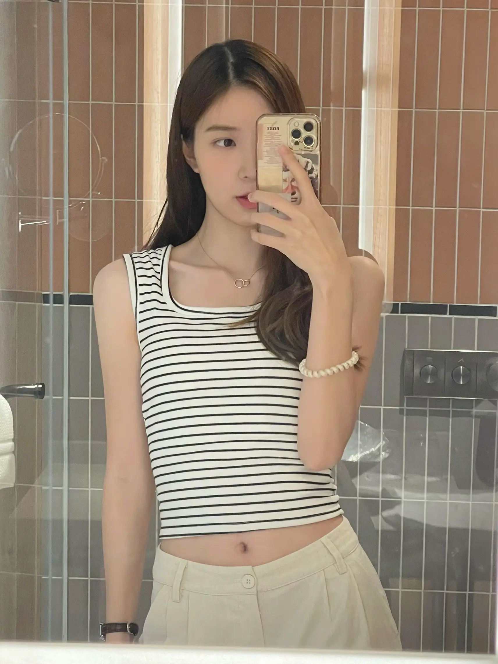 Clean Girl Beach ootd | แต่งตัวเตรียมปาร์ตี้ริมทะเล 🏝️🪩 | แกลเลอรีที่ ...