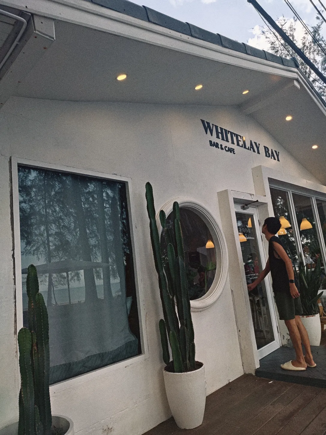 WHITE LAY BAY - TRANG | แกลเลอรีที่โพสต์โดย Pimpair 🍦 | Lemon8