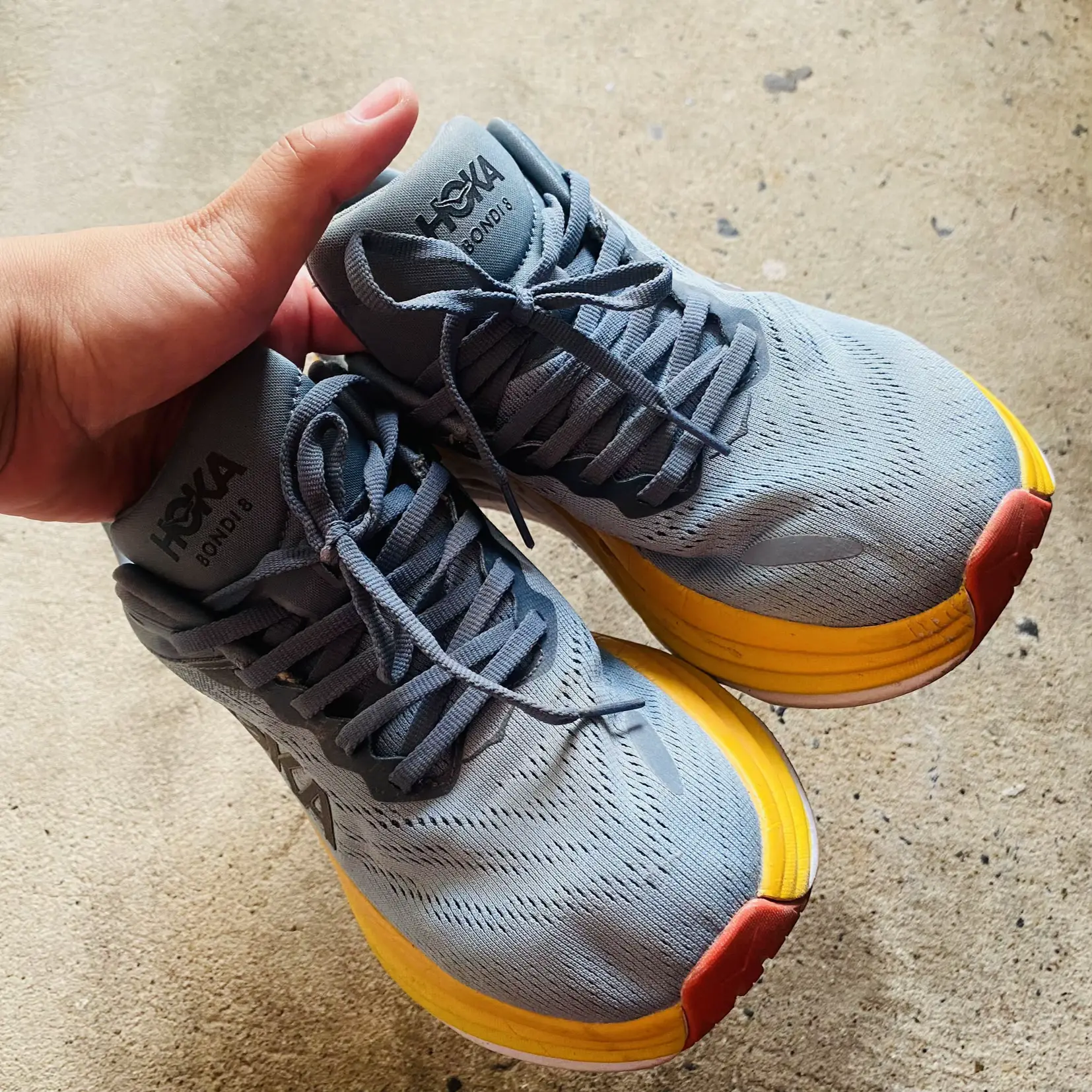 Hoka Bondi 8 Wide | แกลเลอรีที่โพสต์โดย เก้ามาบอกพิกัด | Lemon8