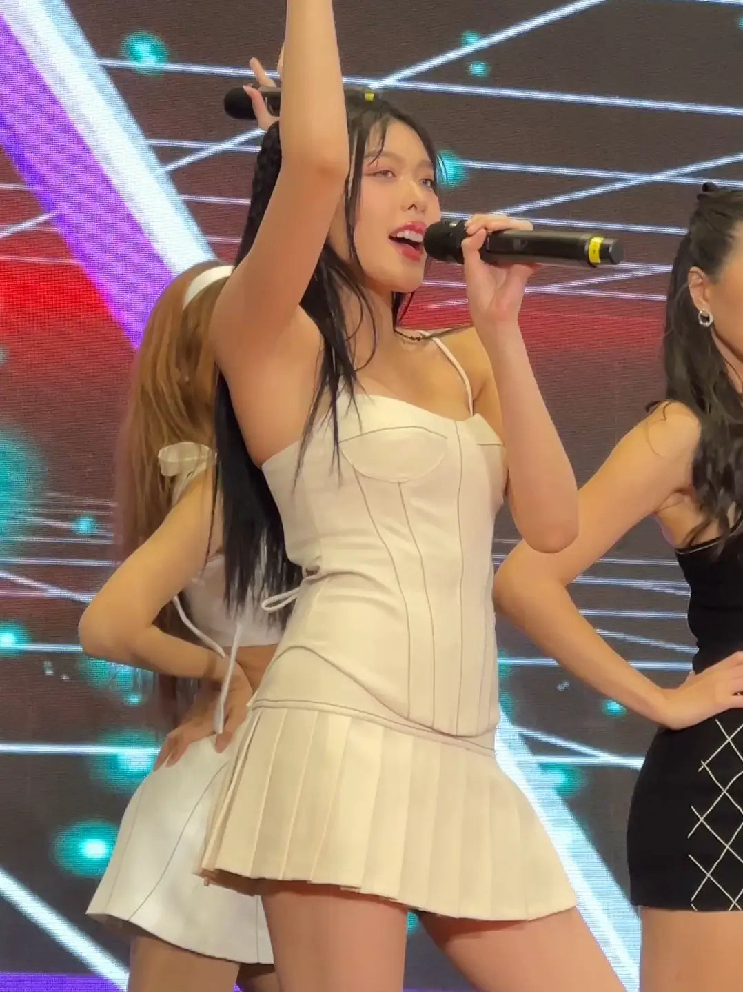 ชุดเซ็ทสุดจะคิ้วท์🫶🏻 | แกลเลอรีที่โพสต์โดย Pattie(u)💝 | Lemon8