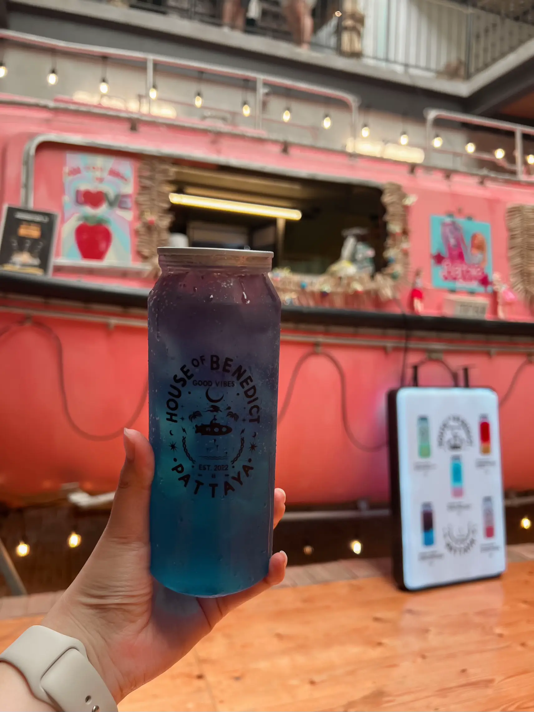 House of Benedict | แกลเลอรีที่โพสต์โดย Firstzy Cheeze | Lemon8