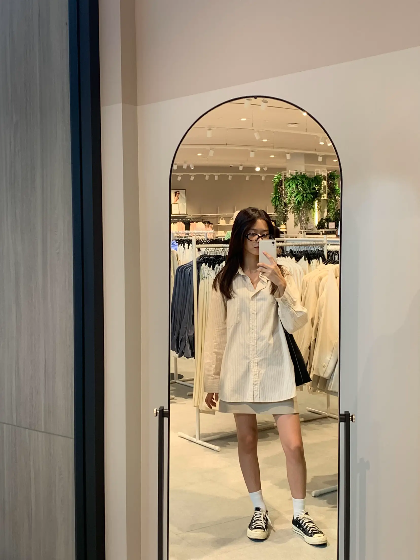 OOTD | Basic look with cream & black🐾🦙🤩 | แกลเลอรีที่โพสต์โดย jry | Lemon8