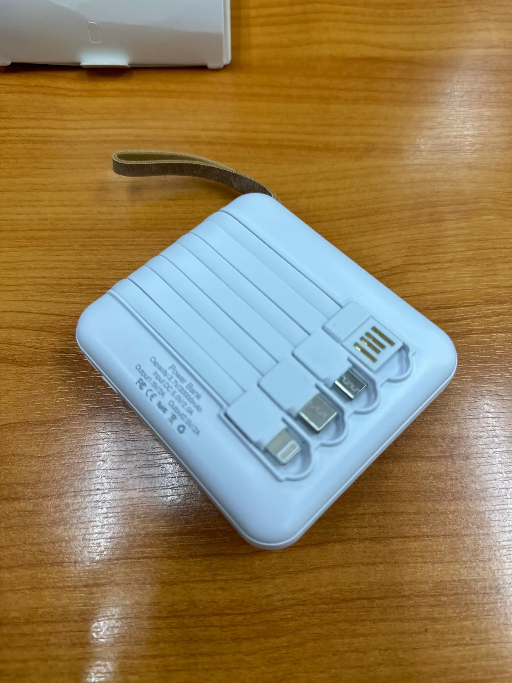 พาวเวอร์แบบค์พกพาน่ารัก | แกลเลอรีที่โพสต์โดย MeRin59 | Lemon8