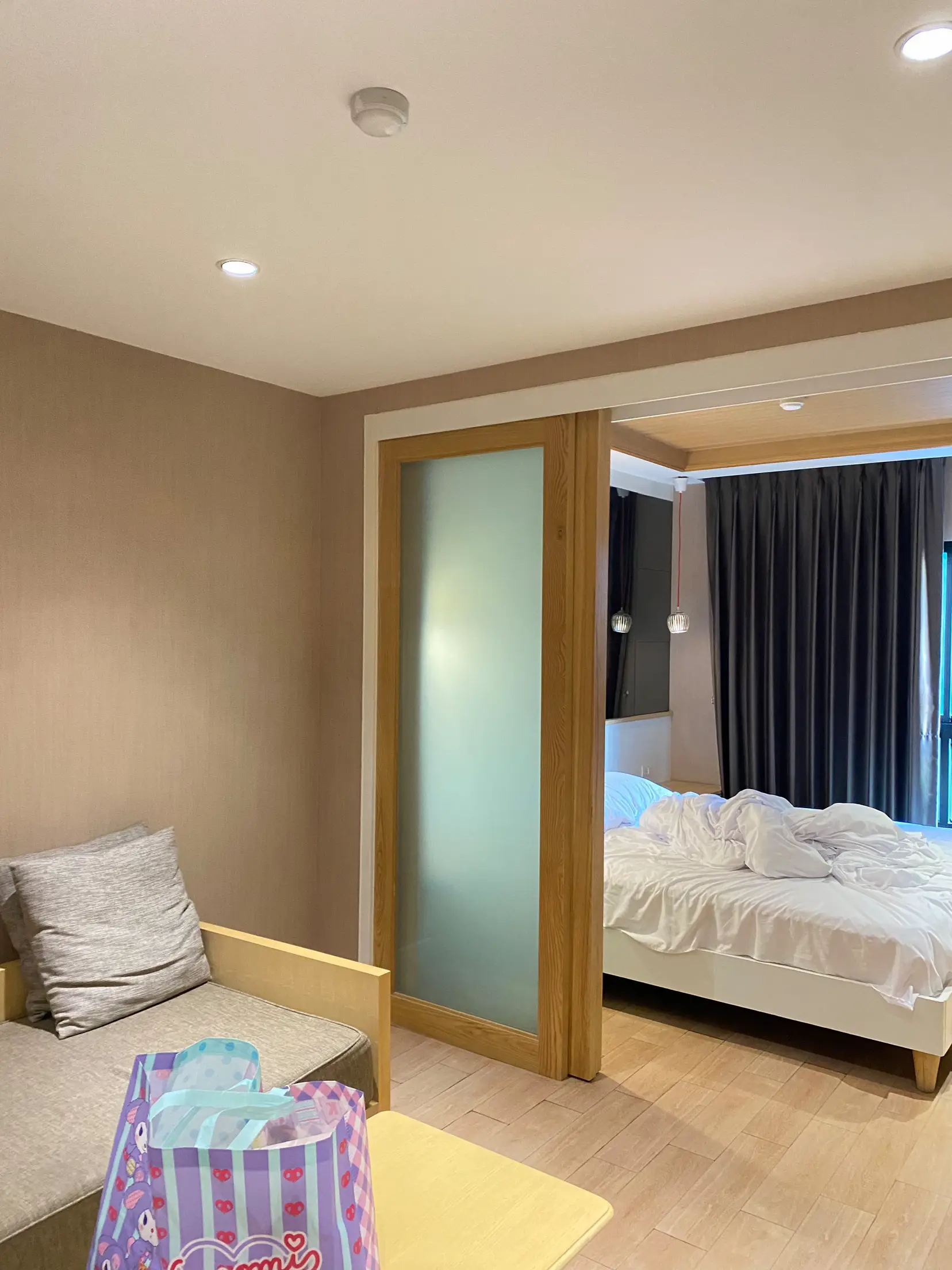 วันนี้มาป้ายยา Ep.90 : โรงแรมหลักร้อยต้น ๆ ในหัวหินมีอยู่จริง🏬🏝️ | แกล ...