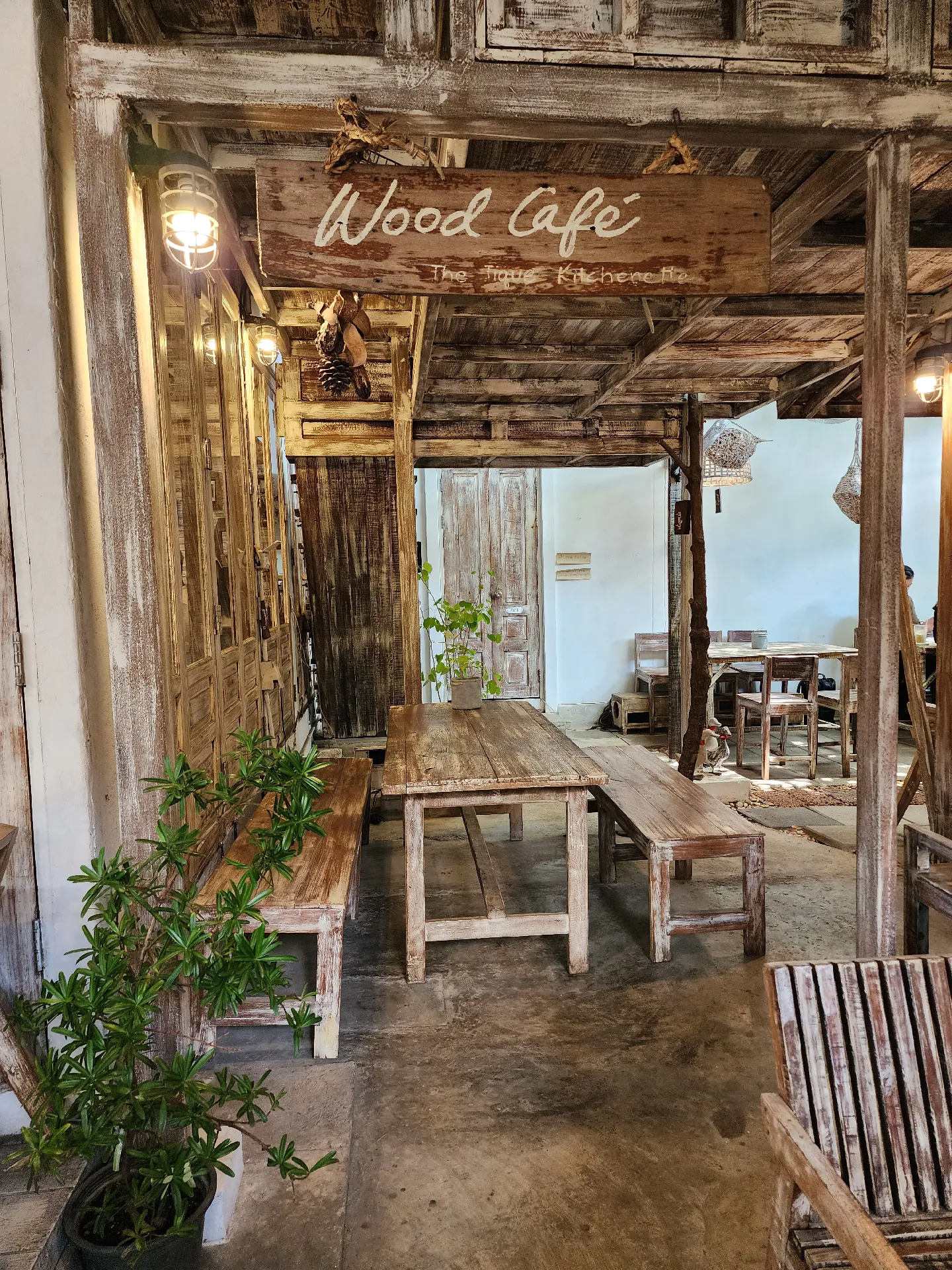Wood cafe คาเฟ่ไม้สุดชิลย่านลาดพร้าว 🌳🍰 | แกลเลอรีที่โพสต์โดย ไปกับกี้ ...