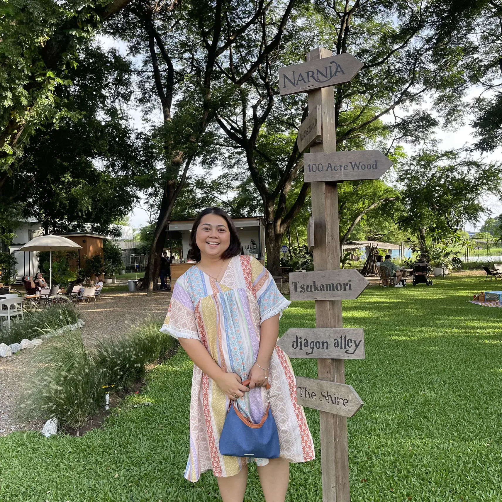 แจกพิกัดคาเฟ่บรรยากาศรมรื่น🌳 (อยู่ใกล้สวนหลวง ร.9) | แกลเลอรีที่โพสต์โดย jry | Lemon8