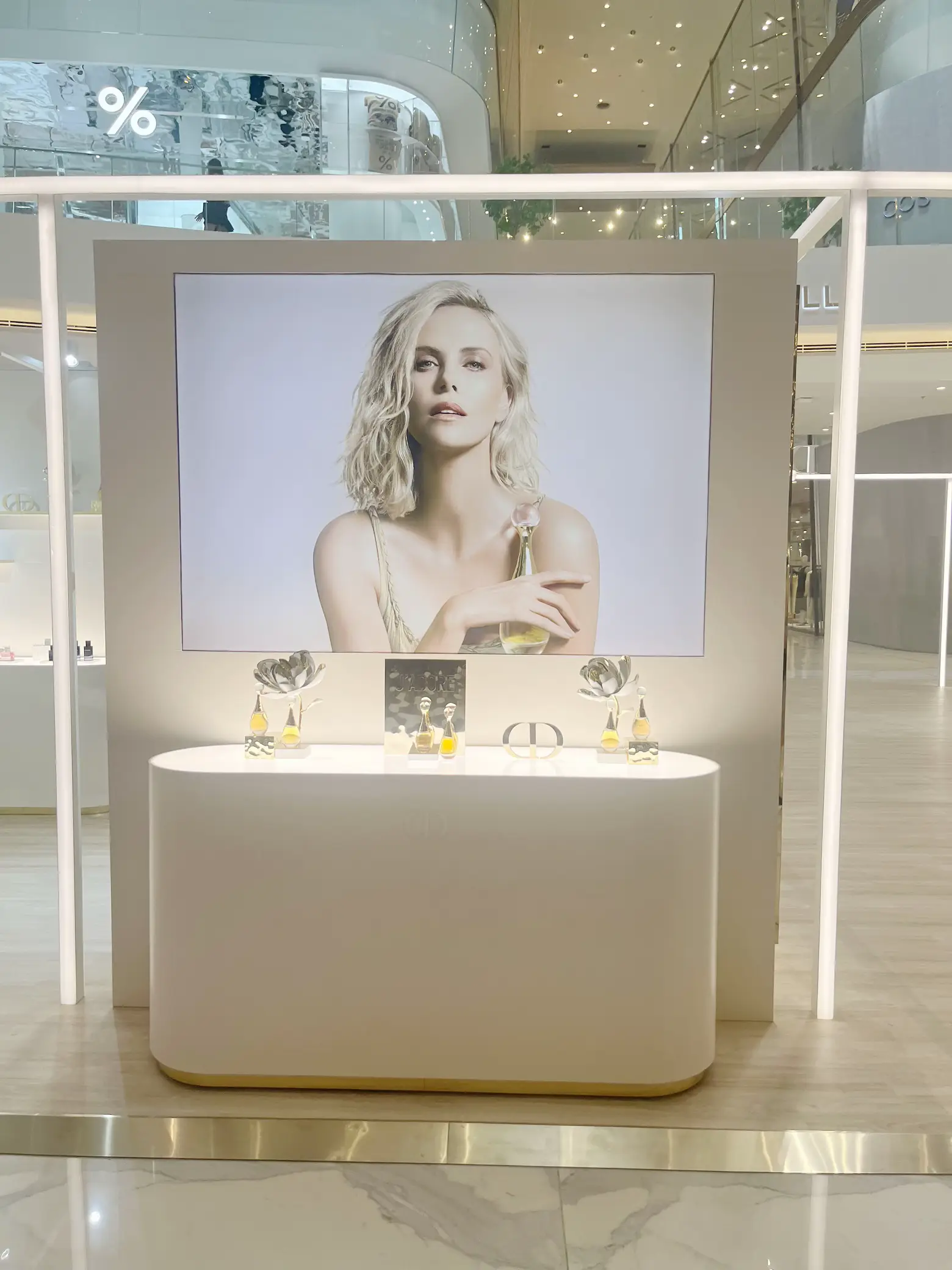 Launch of J'ADORE Perfume, New Recipe, Smead More Than Ever 🌸 | Gallery ...