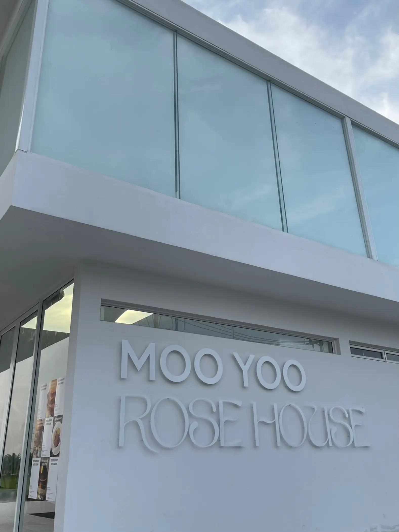 MOO YOO Cafe at Nakhon Pathom 🤍🤍 | แกลเลอรีที่โพสต์โดย Ja’fe painai 🍵 ...