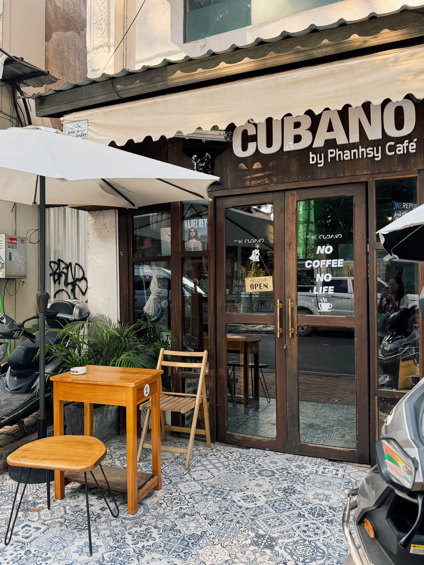 THE CUBANO ร้านคาเฟ่วินเทจในเวียงจันทน์ 📸 | แกลเลอรีที่โพสต์โดย ...