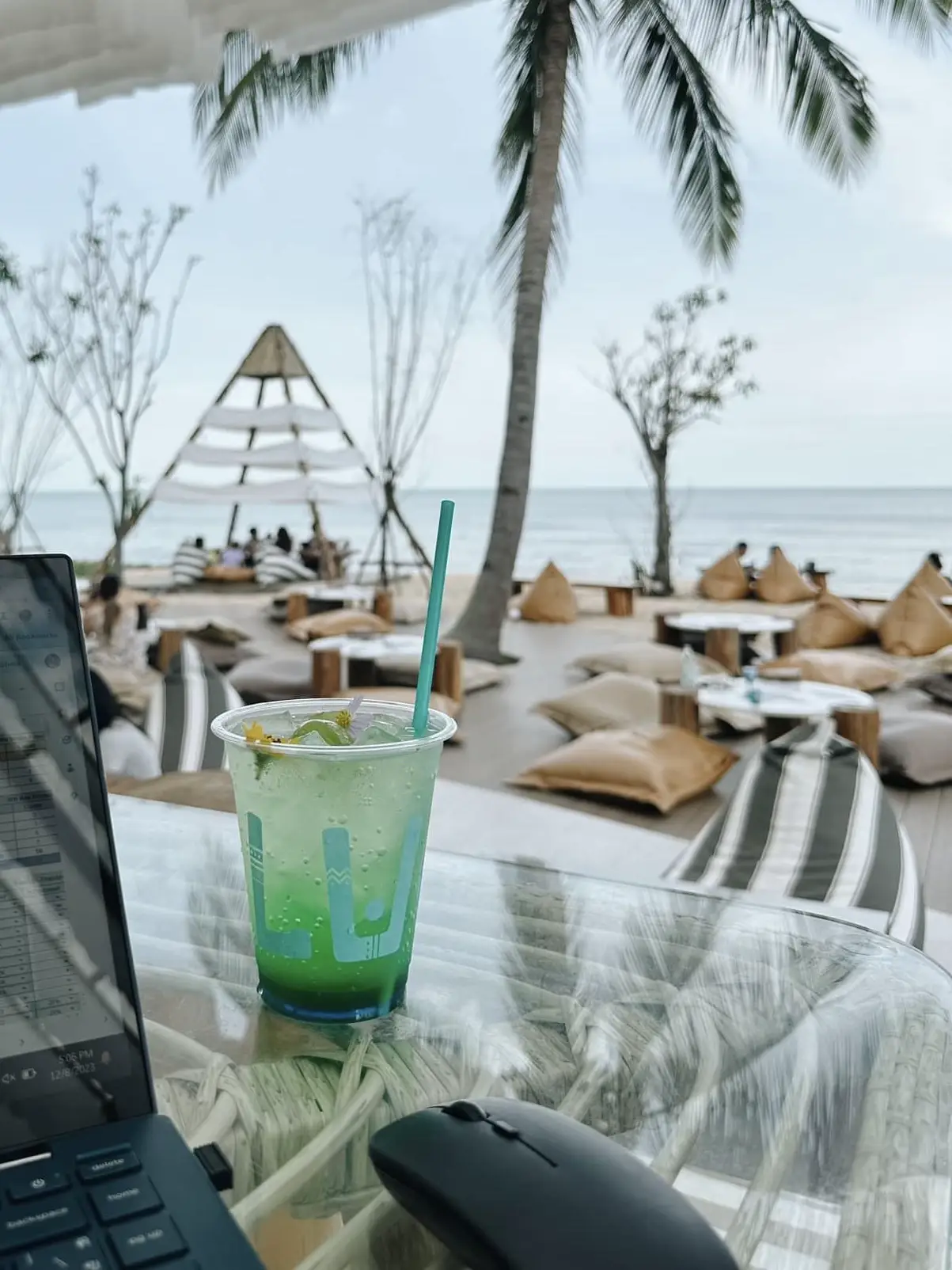 Luca Beach Club Sichon | แกลเลอรีที่โพสต์โดย CafeHoppingNST | Lemon8