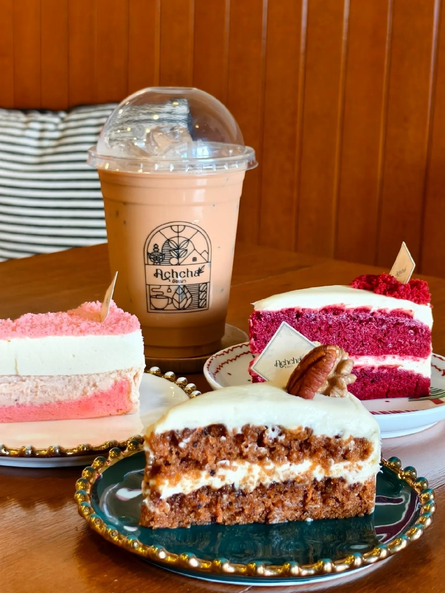 Achcha Cafe: คาเฟ่ชิคๆ ใกล้ MRTอิสรภาพ เพียง 1นาที | แกลเลอรีที่โพสต์ ...