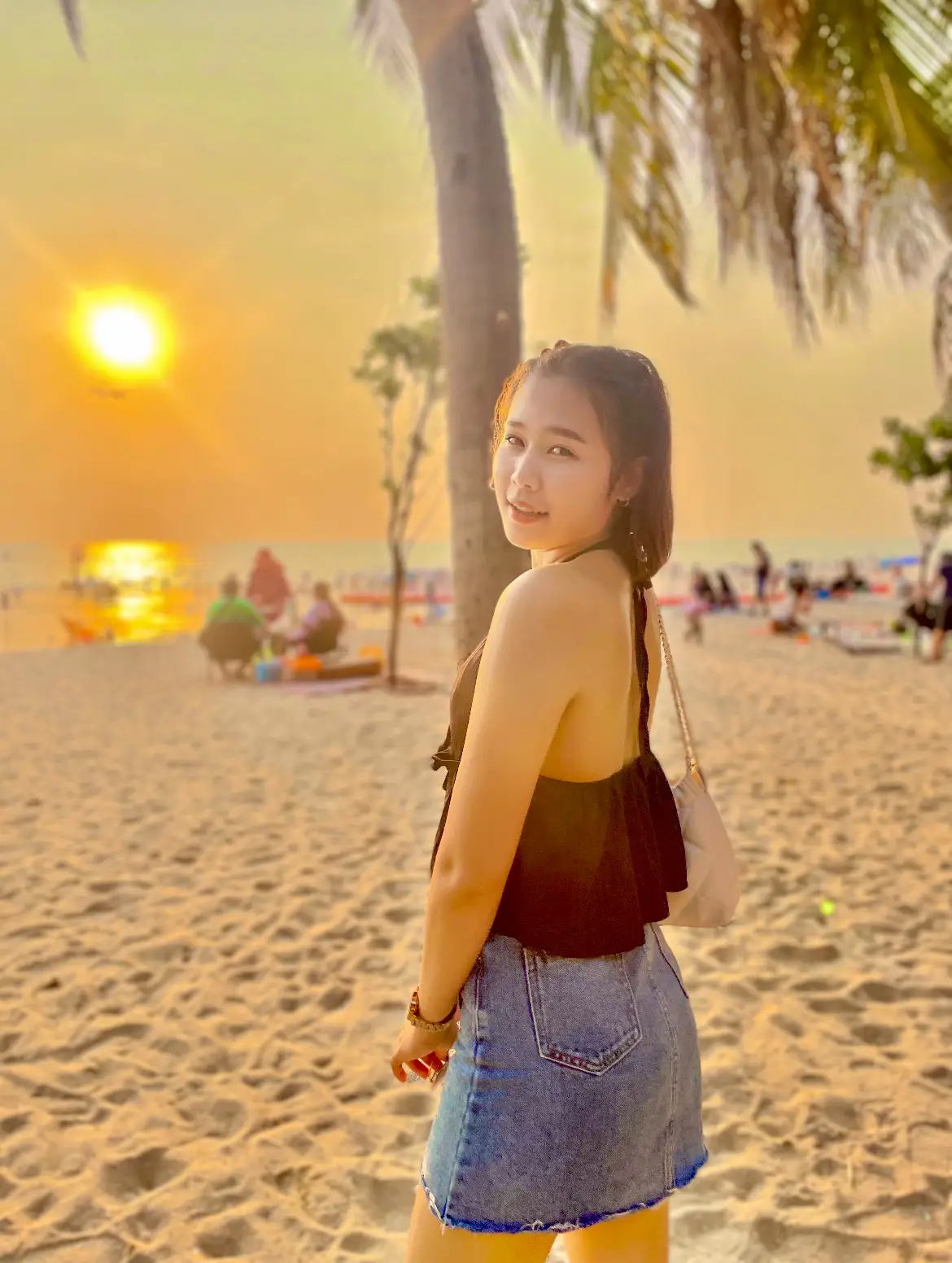 ทะเลกับพระอาทิตย์ตกดิน☀️🌈 | แกลเลอรีที่โพสต์โดย Som-O | Lemon8