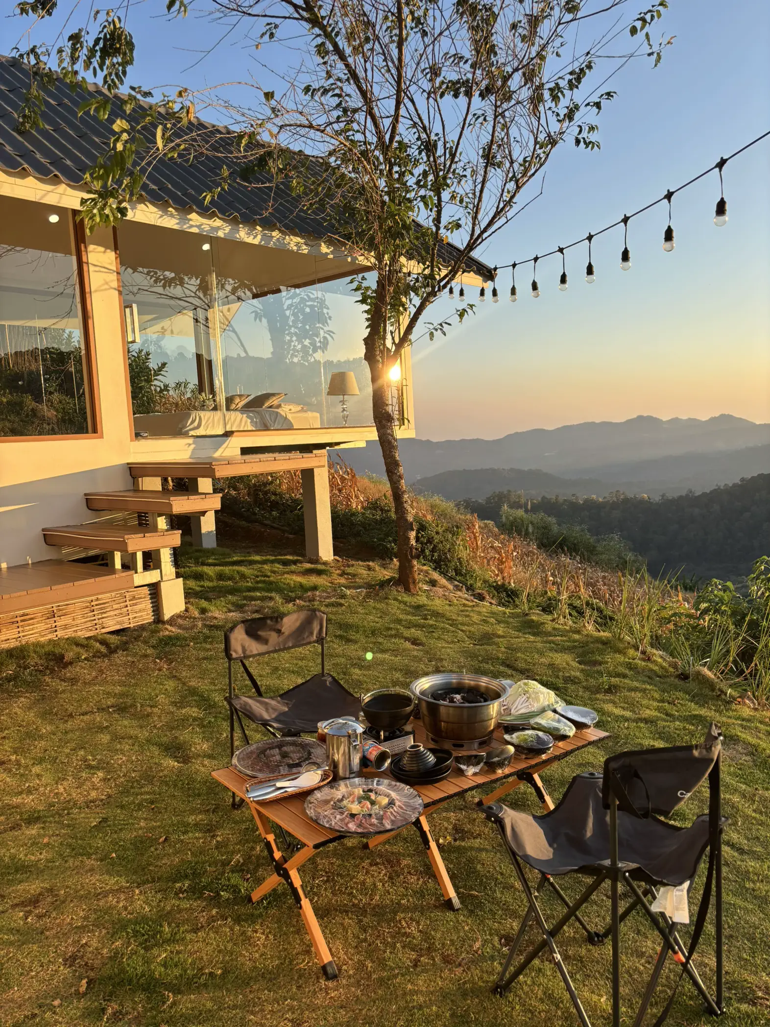 ที่พักม่อนแจ่ม ห้องนอนวิว 180 องศา🏡 | แกลเลอรีที่โพสต์โดย Primps🧚‍♀️💫💘 | Lemon8