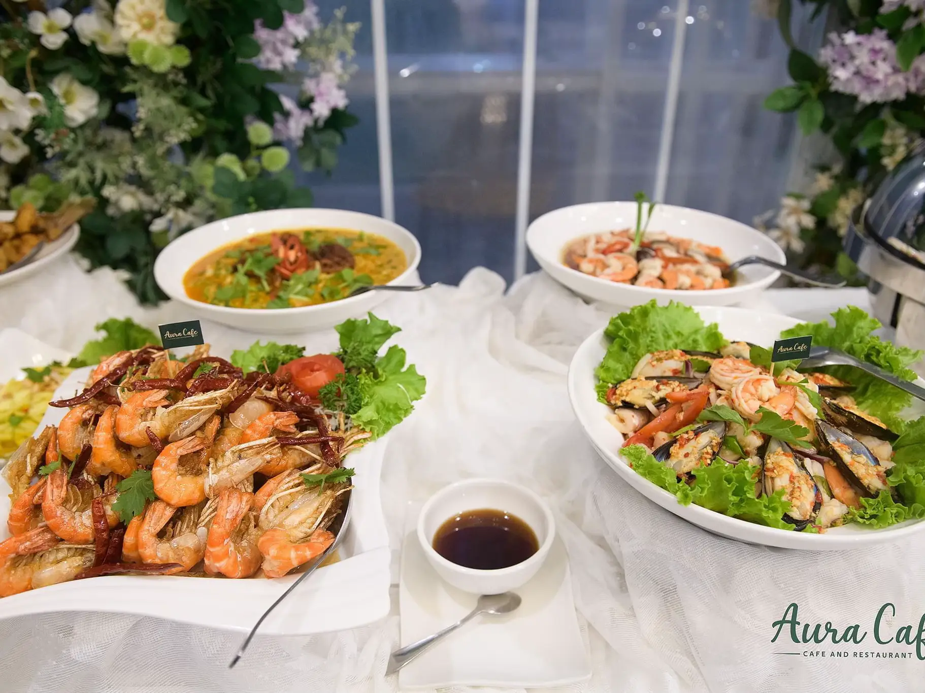 เปลี่ยนบรรยากาศจัดเลี้ยง 📌ออร่าคาเฟ่ ขอนแก่น | แกลเลอรีที่โพสต์โดย Aura Cafe | Lemon8