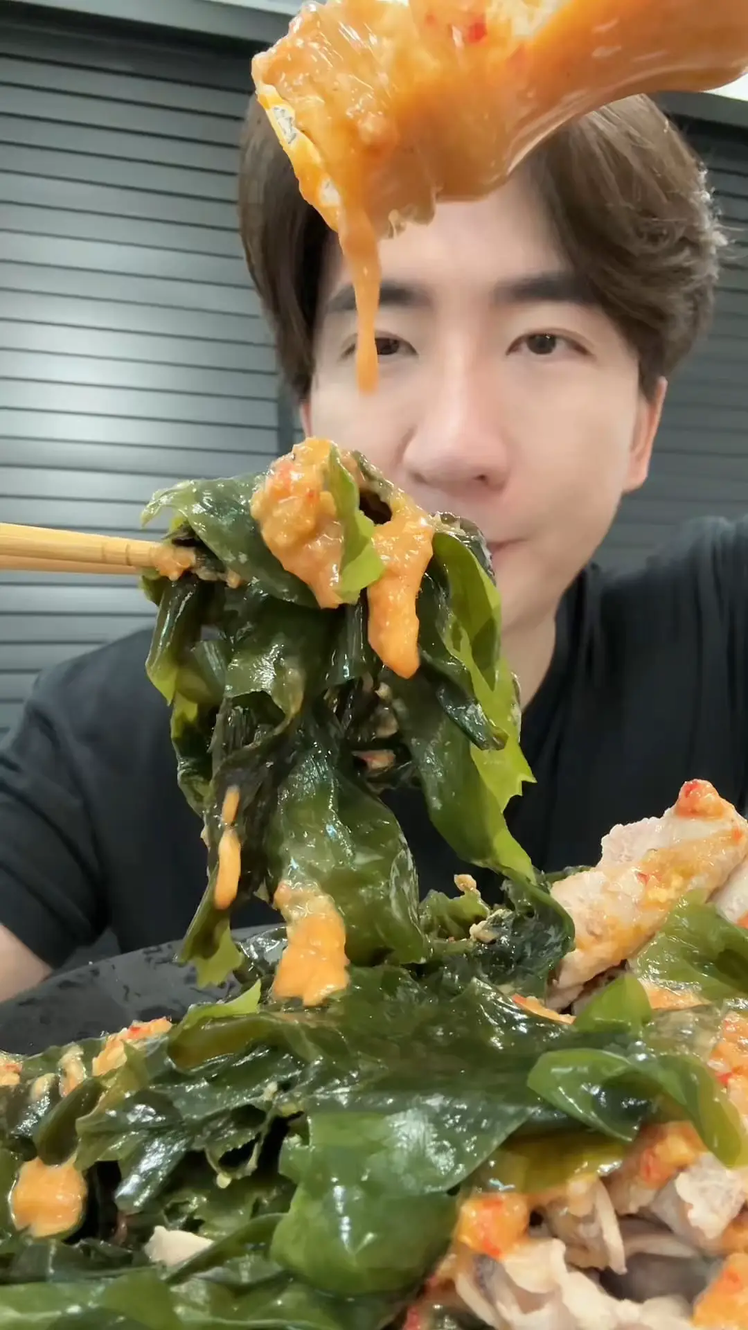 สาหร่ายวากาเมะ จิ้มน้ำจิ้มสุกี้สูตรงาสุดแซ่บ 🌶️🪸 | วิดีโอที่เผยแพร่โดย Mr.K Kimchi | Lemon8