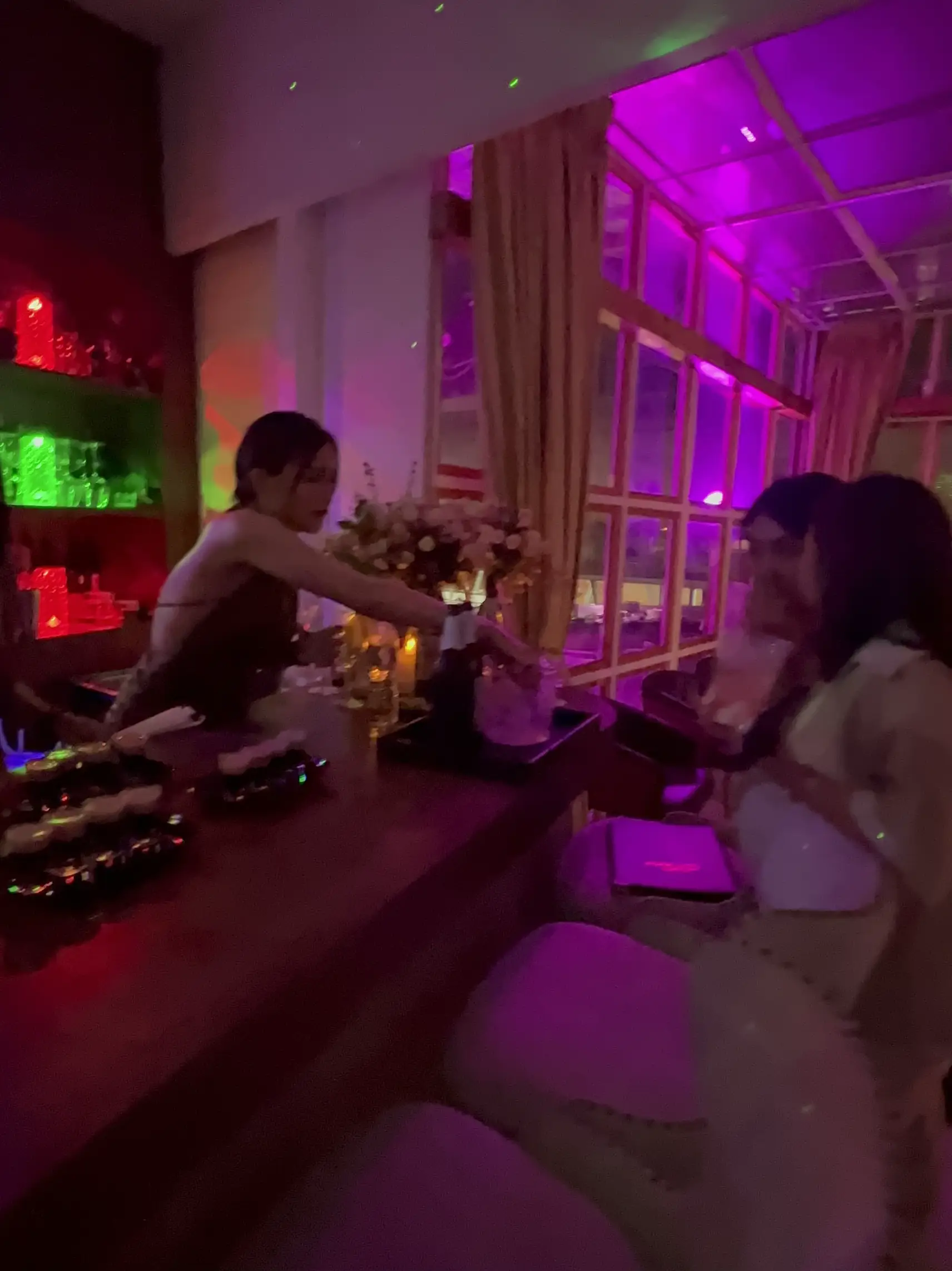 88 Cafe Bar🍸 อุดมสุข | แกลเลอรีที่โพสต์โดย Ton fix | Lemon8