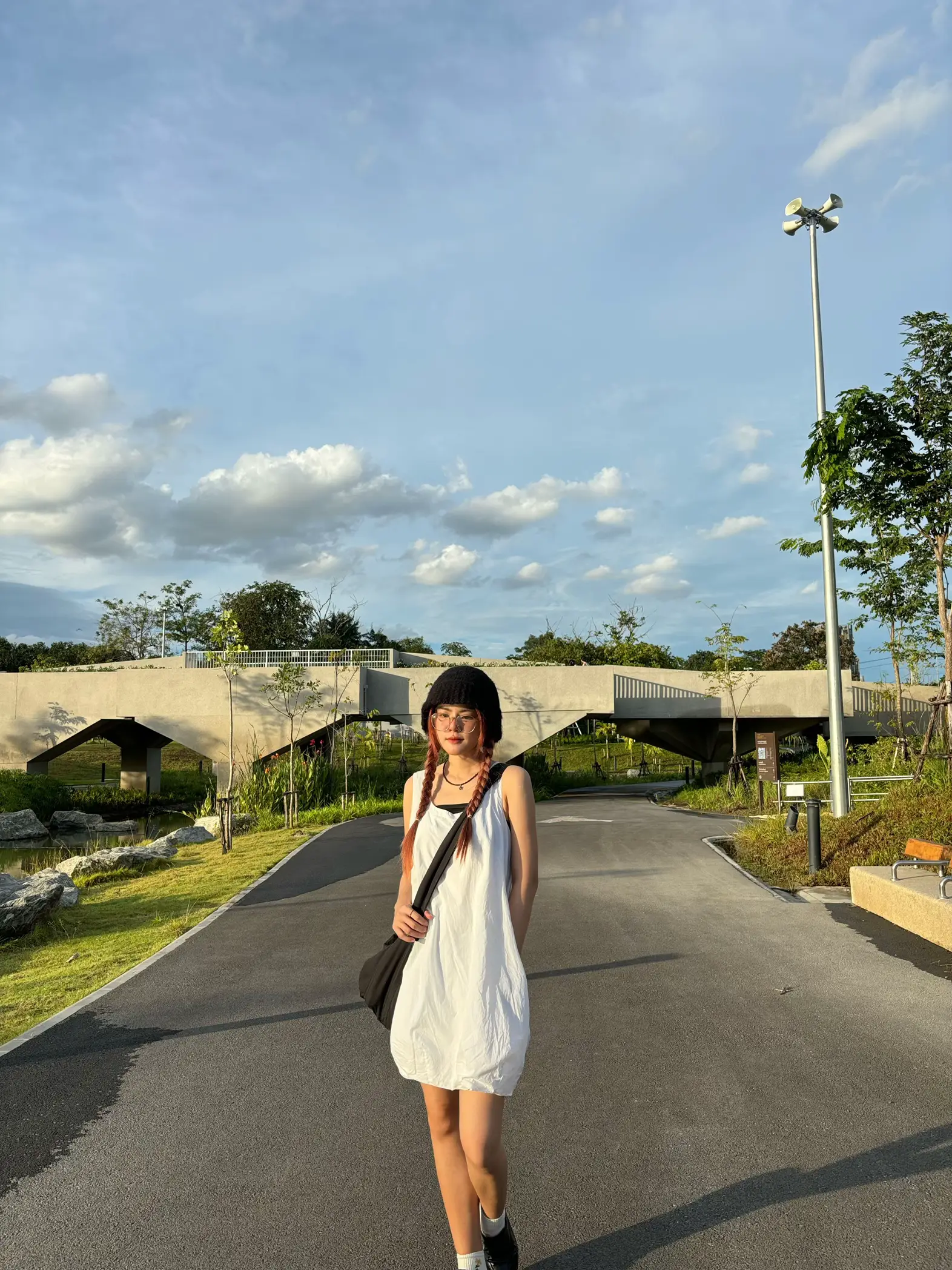 📸 แจกพิกัดมุมถ่ายรูปสวนเปิดใหม่ติด BTS/MRT | แกลเลอรีที่โพสต์โดย Jah.PP | Lemon8