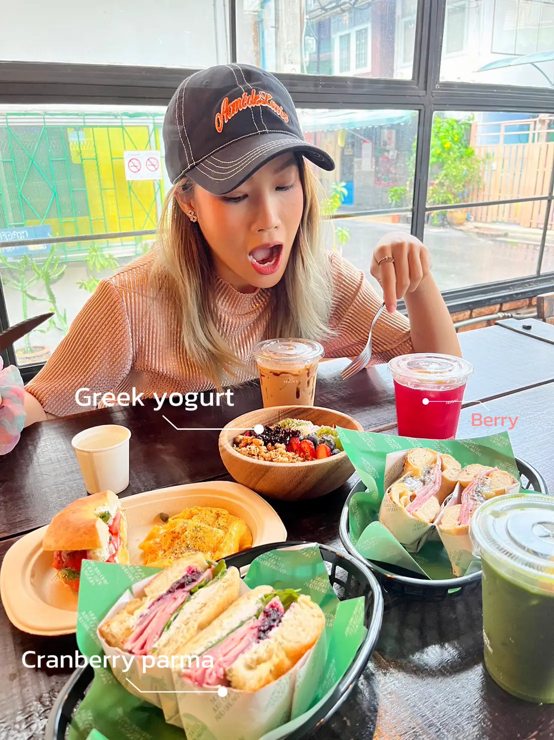 ร้านเบเกิ้ลสด ในหลืบ NO CAFE JUST COFFEE & BREAKFAST | แกลเลอรีที่โพสต์โดย WaiiWaiiW. 💋 | Lemon8