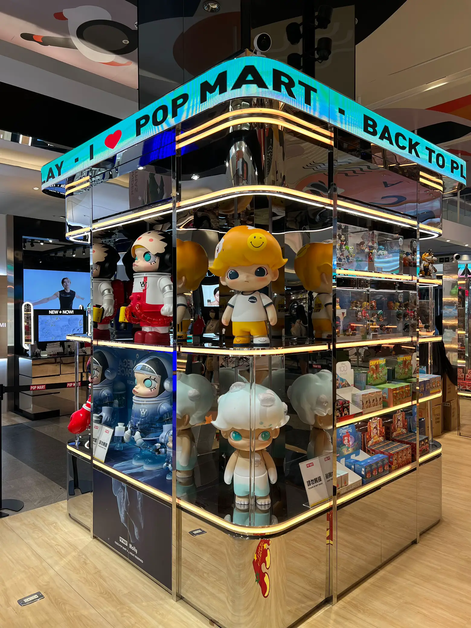 รีวิวร้าน POP MART ไต้หวัน ใกล้ตึก Taipei 101 | แกลเลอรีที่โพสต์โดย ...