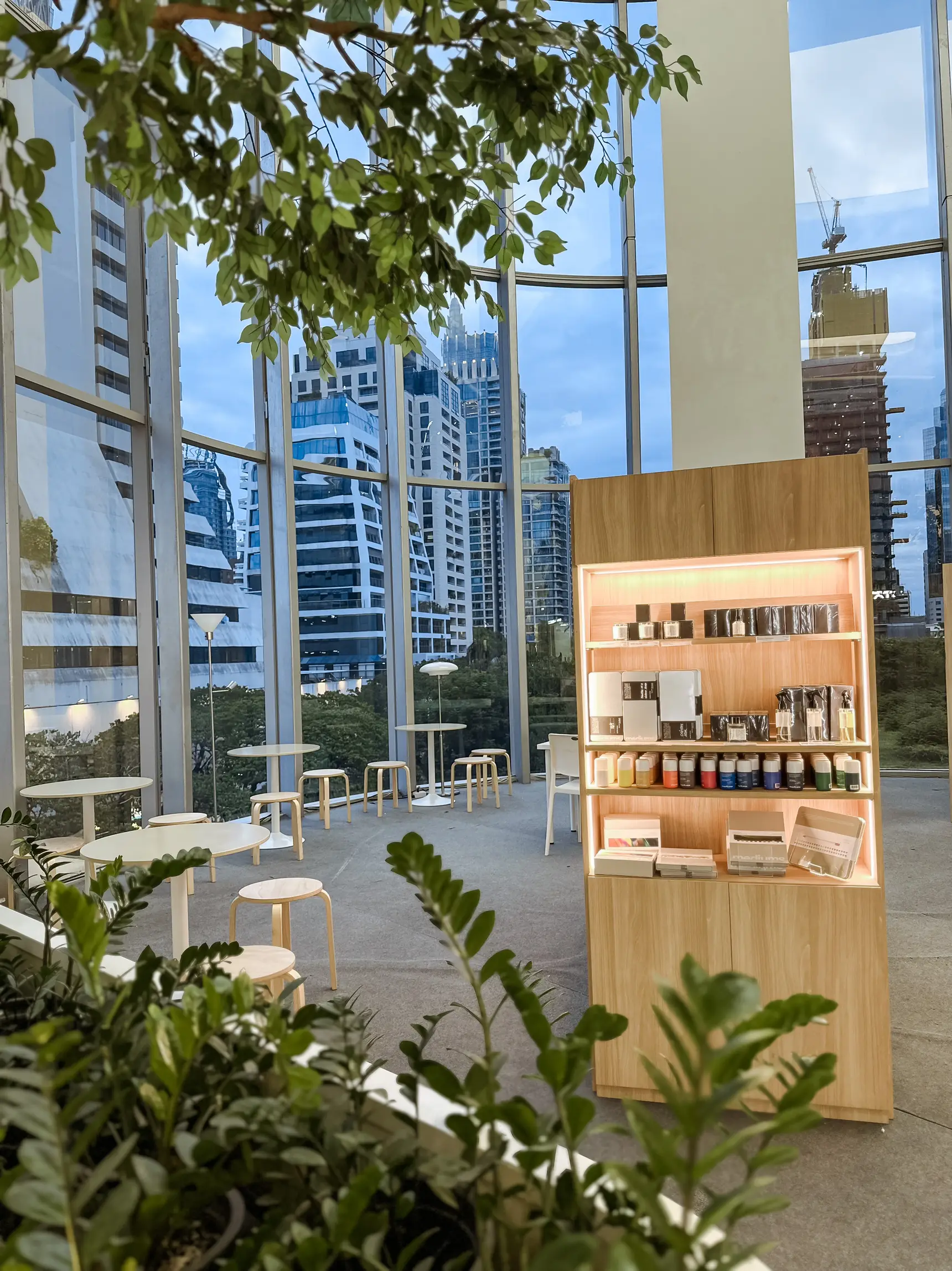 📸 Cafe review: ve / la™ Pop-up Cafea @ Central Embassy | Gallery posted ...