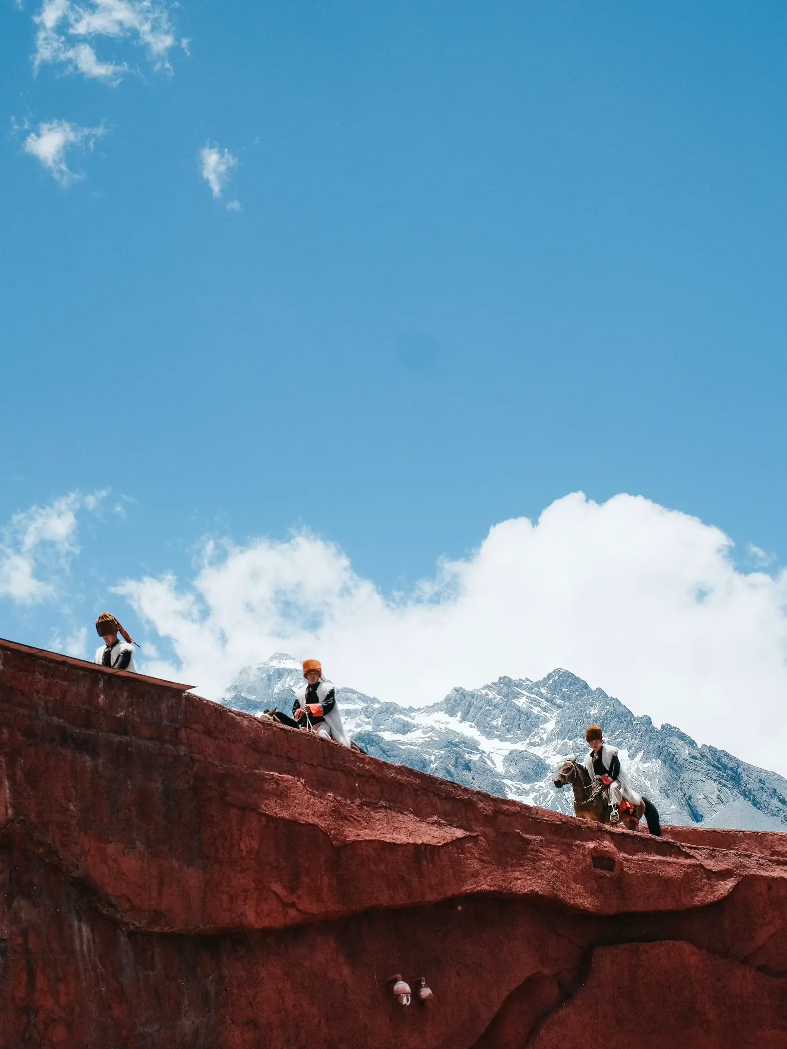 ภูเขาหิมะมังกรหยก🇨🇳🍃 #จีน 𝑱𝒂𝒅𝒆 𝑫𝒓𝒂𝒈𝒐𝒏 𝑺𝒏𝒐𝒘 𝑴𝒐𝒖𝒏𝒕𝒂𝒊𝒏 | แกลเลอรีที่โพสต์ ...