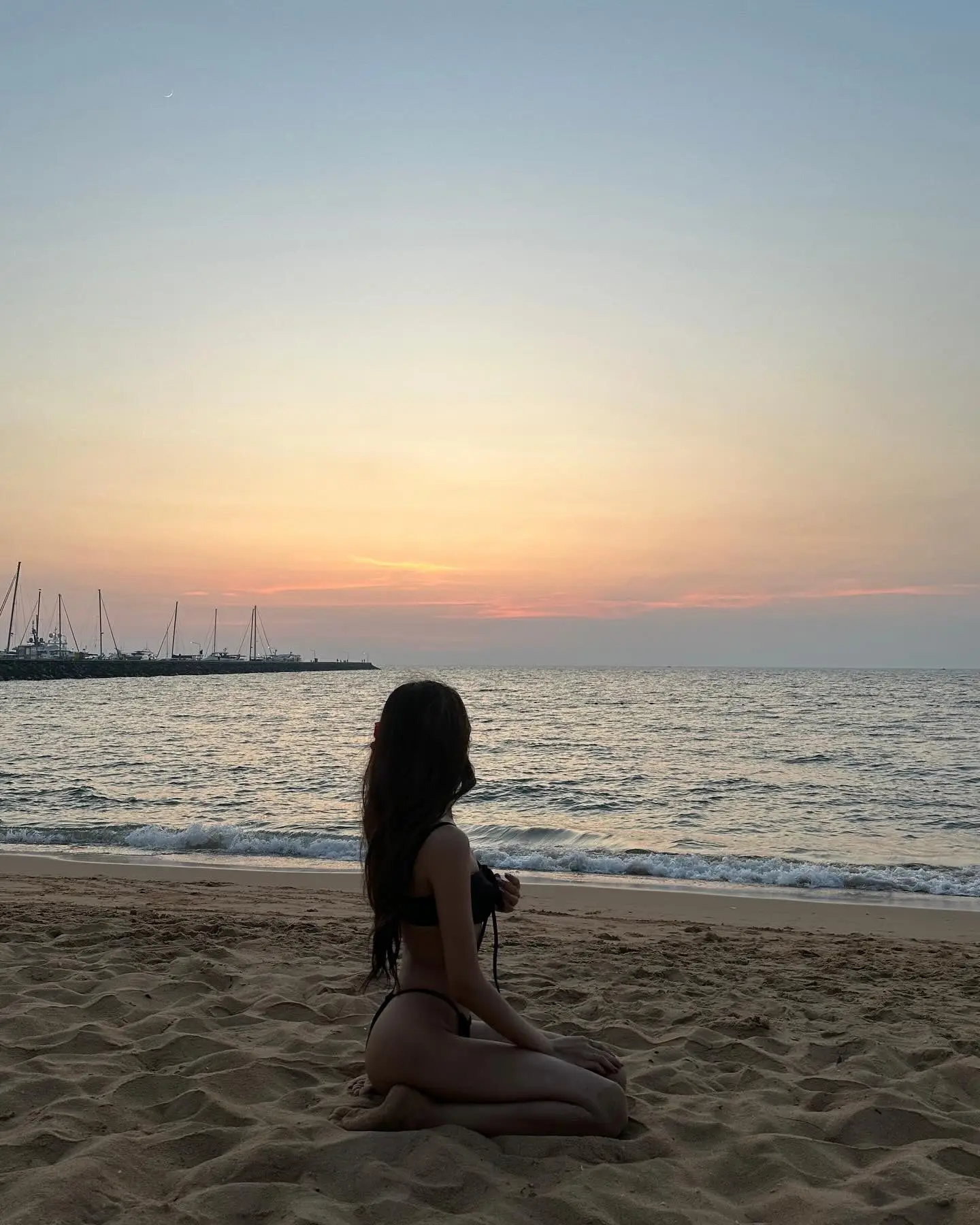 โพสต์ท่าให้เป๊ะที่ทะเล | แกลเลอรีที่โพสต์โดย Aoom🌺 | Lemon8