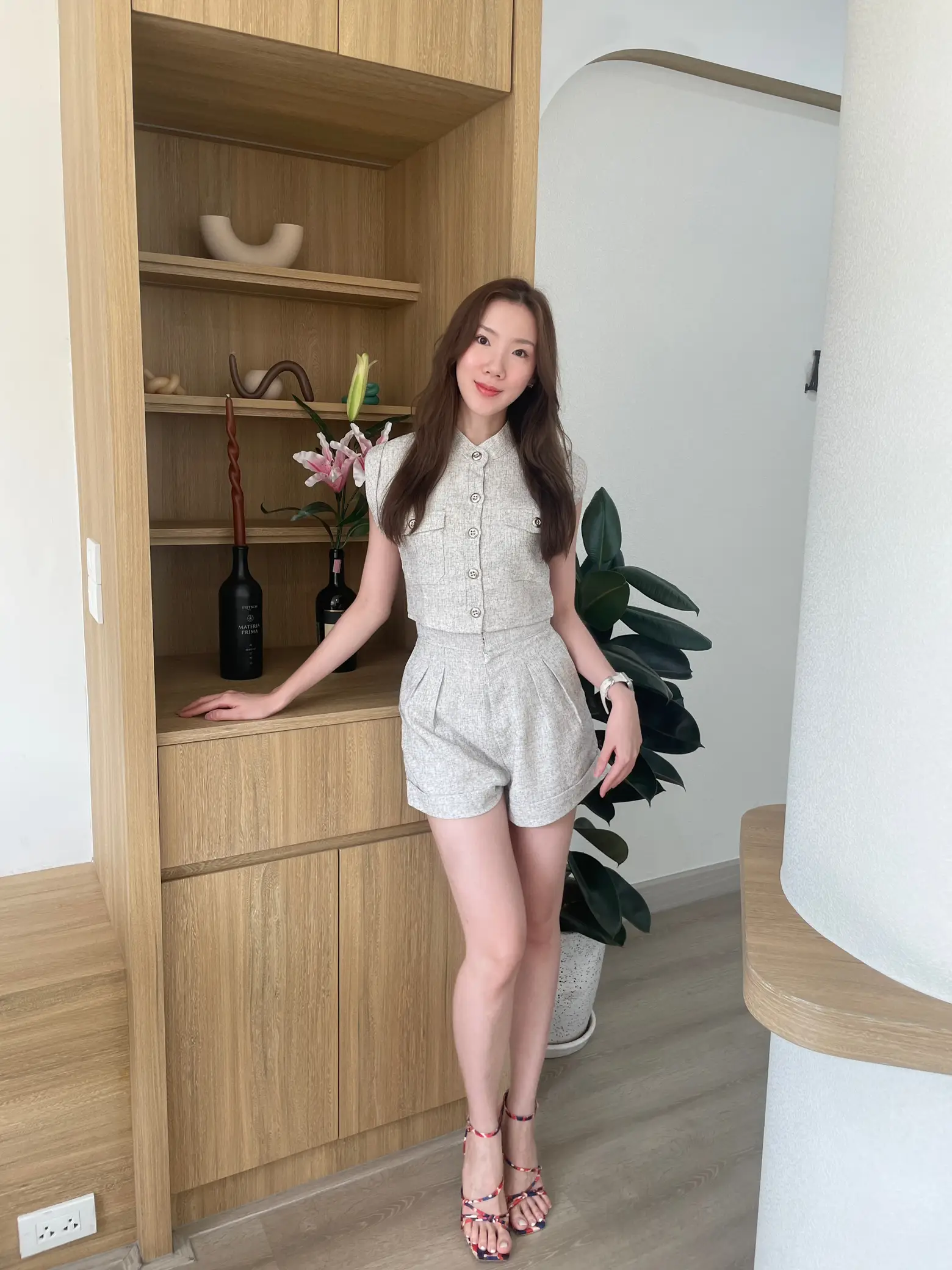 All White Look, Miss Khun Kai. It's great to wear anywhere.💖 | Gallery posted by ploypty | Lemon8