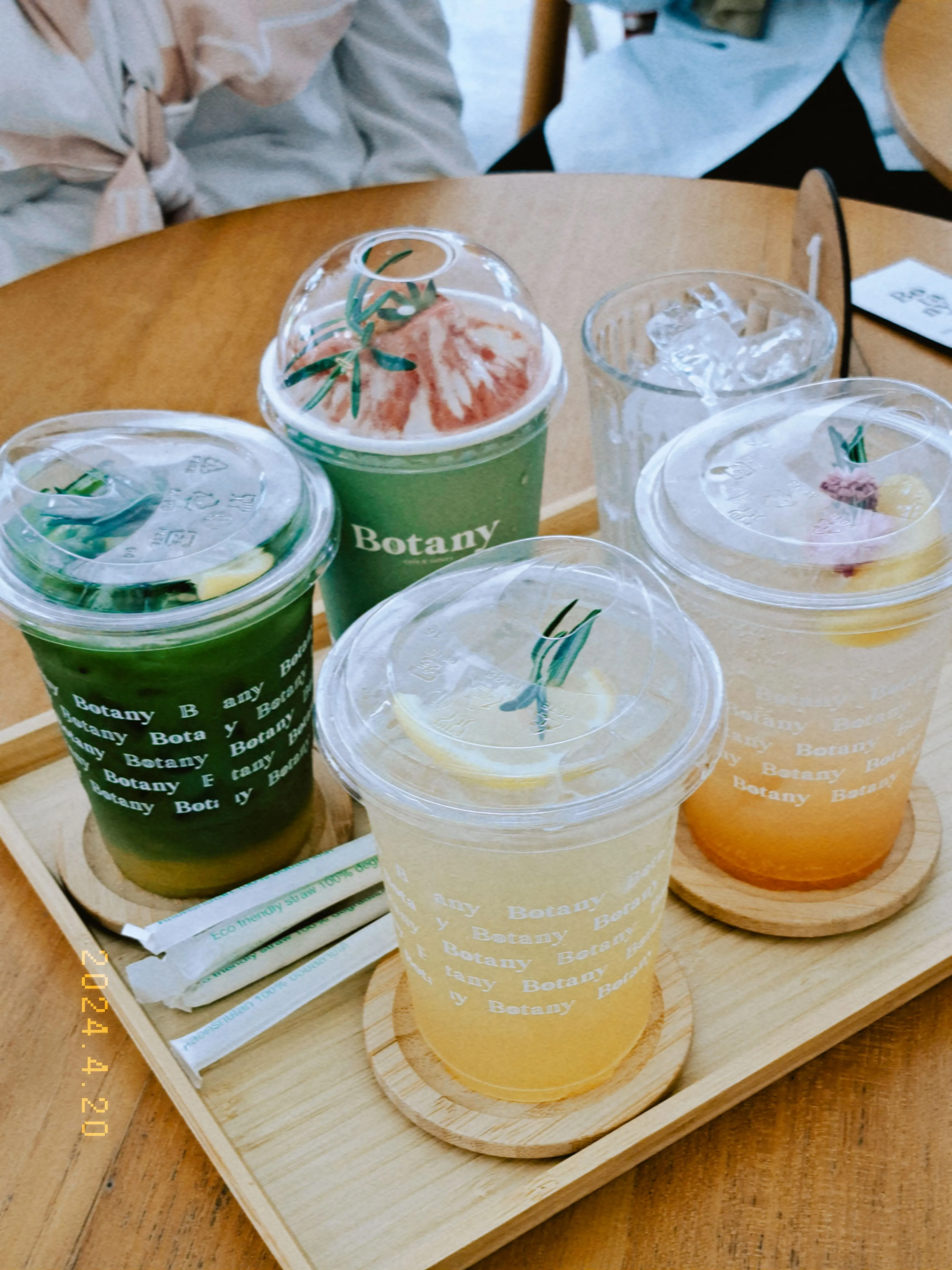 📌BOTANY CAFE&EATERY KRABI คาเฟ่สวนกลางเมืองกระบี่ | แกลเลอรีที่โพสต์โดย ...