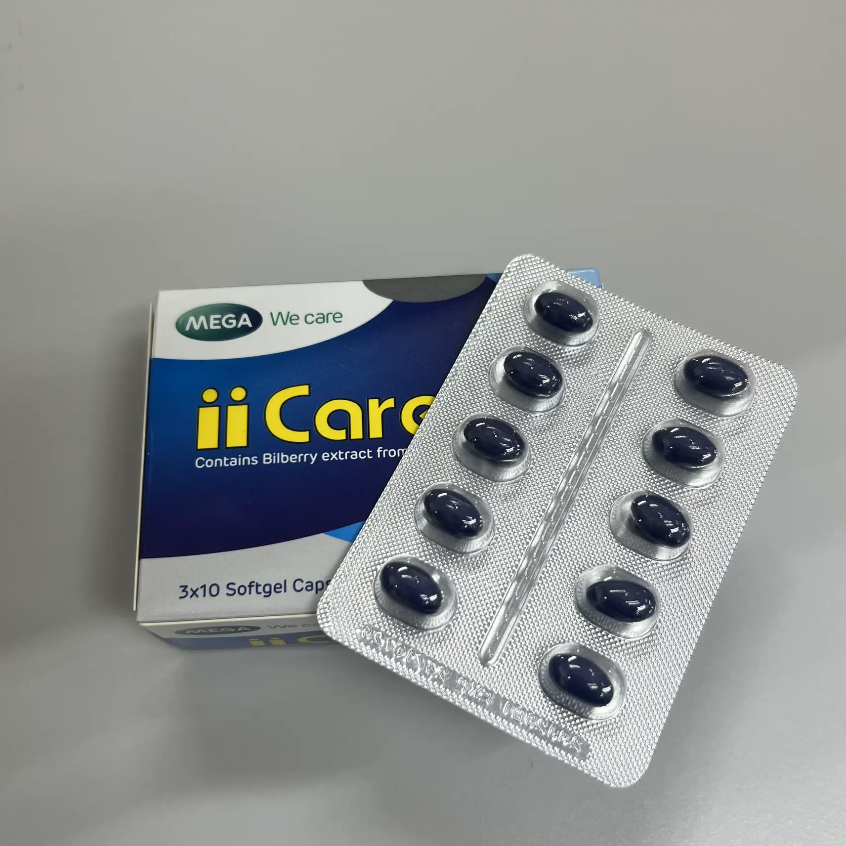 วิตามินบำรุงสายตา iicare mega we care 👀💊 | แกลเลอรีที่โพสต์โดย ̈ | Lemon8